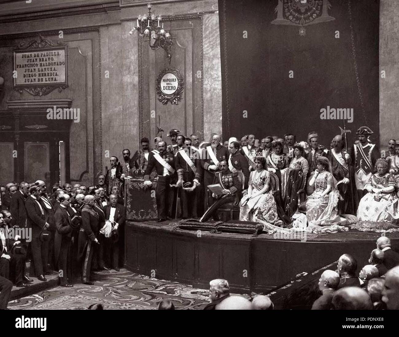 Apertura de las Cortes por parte del Rey Alfonso XIII Stock Photo - Alamy