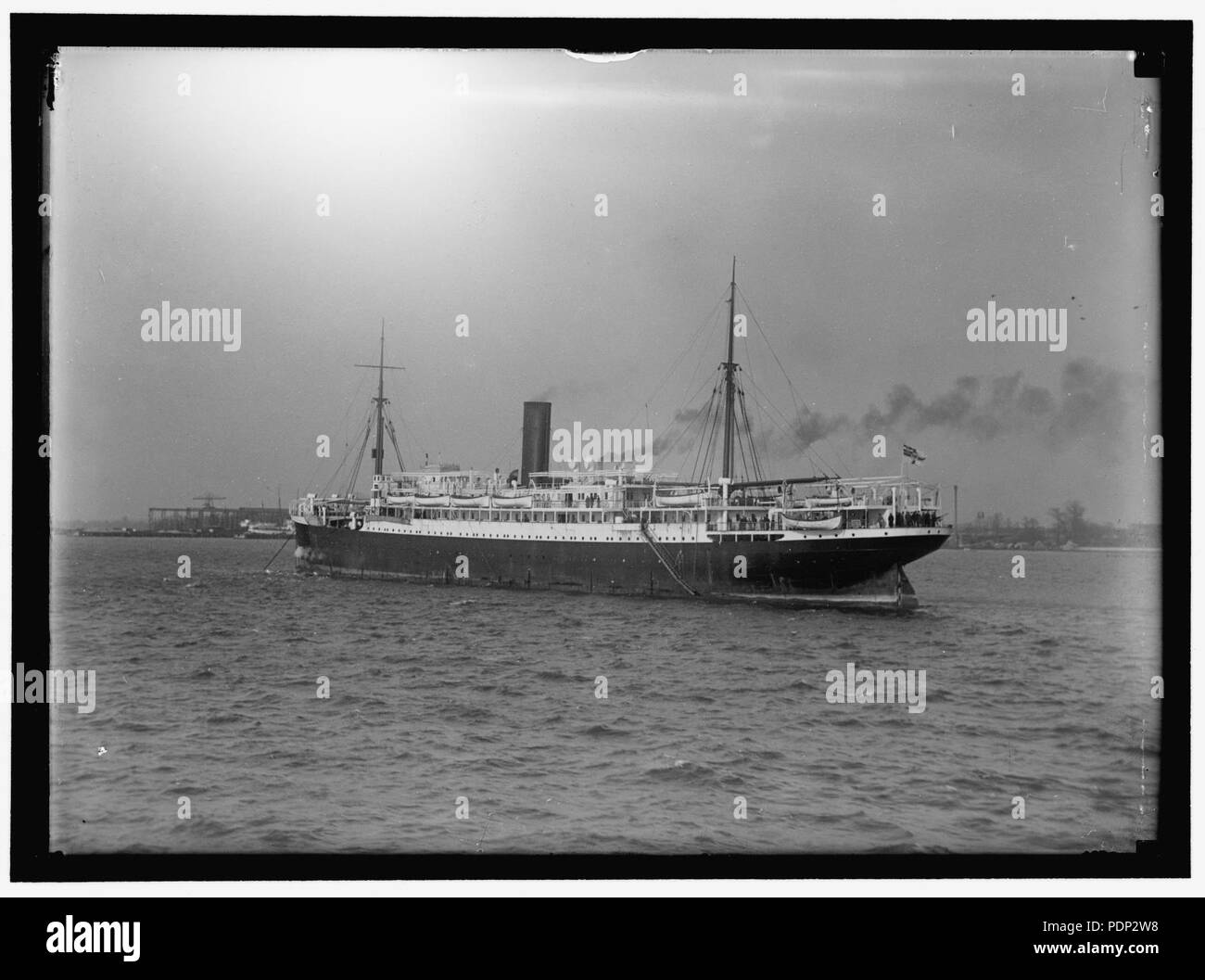 Ship captured hi-res stock photography and images - Alamy