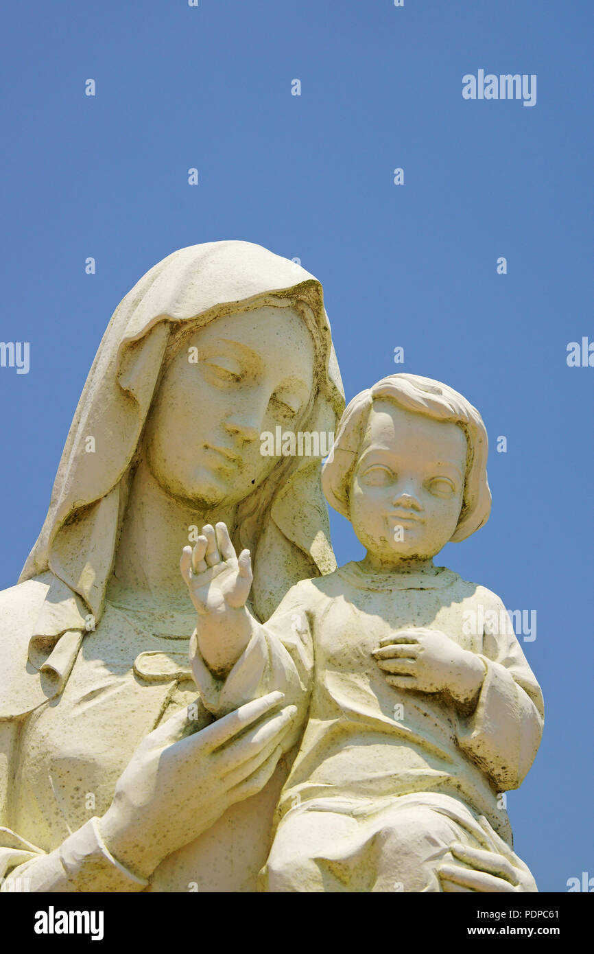 Statue of Virgin Mary Stock Photo - Alamy