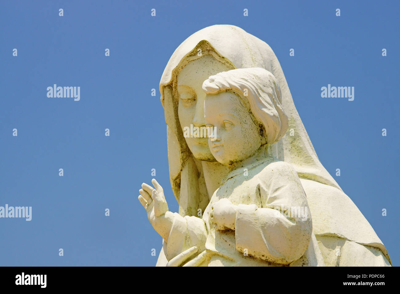 Statue of Virgin Mary Stock Photo - Alamy