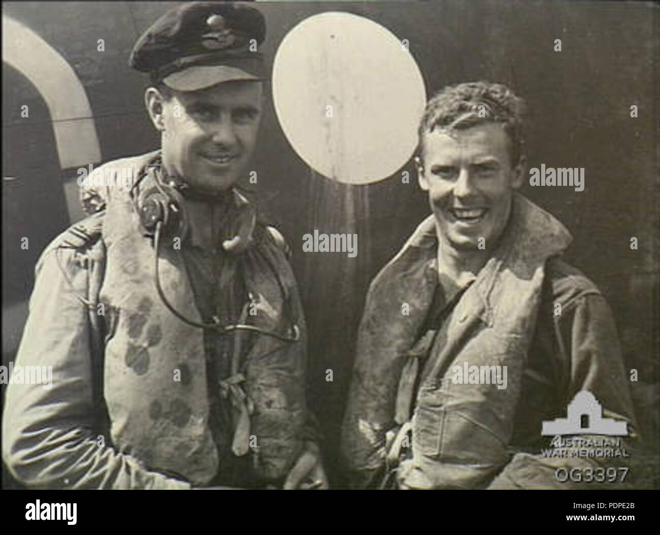 6 31 Squadron RAAF Beaufighter aircrew Morotai Dec 1944 AWM OG3397 ...