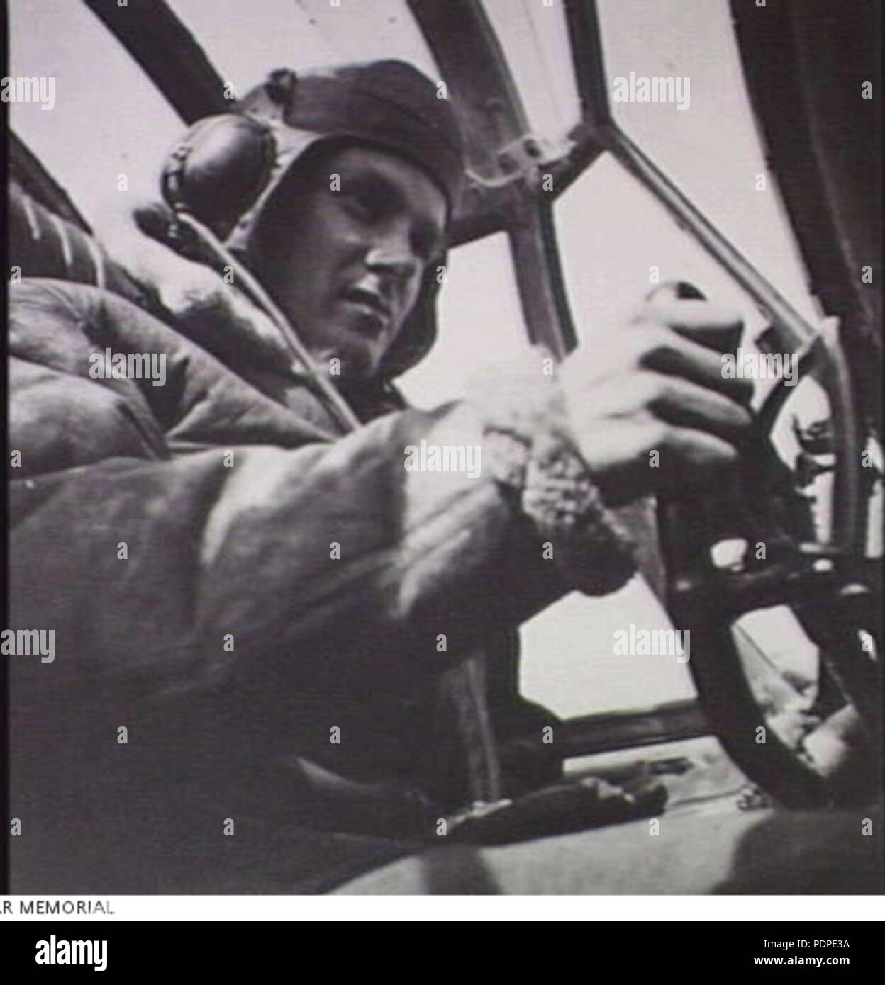 6 37 Squadron RAF Wellington pilot 1942 AWM P00809.001 Stock Photo - Alamy