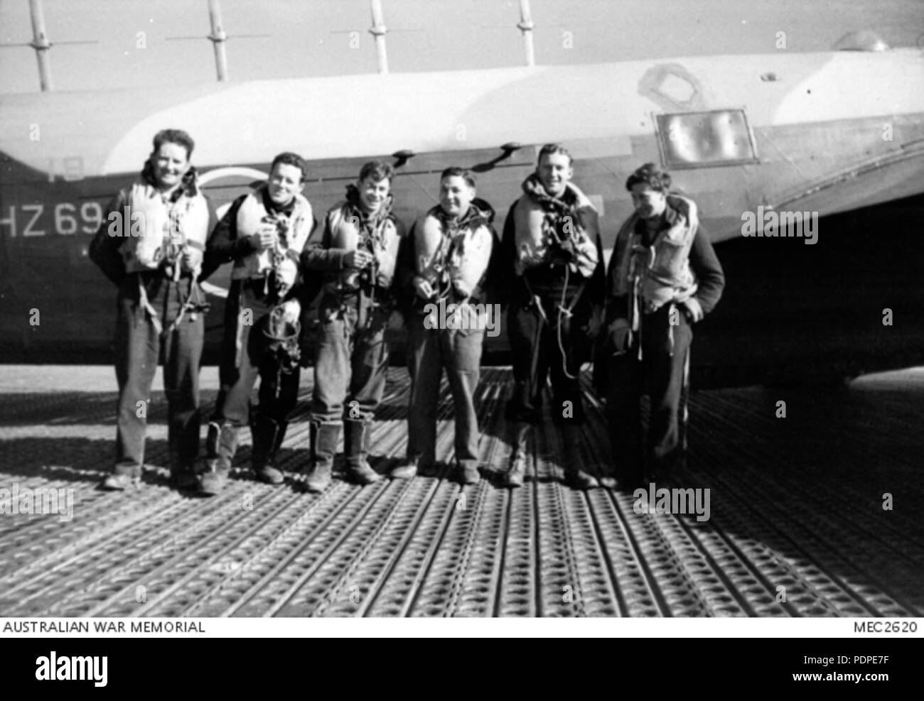 6 458 Squadron RAAF Wellington aircrew Algeria WWII AWM MEC2620 Stock ...