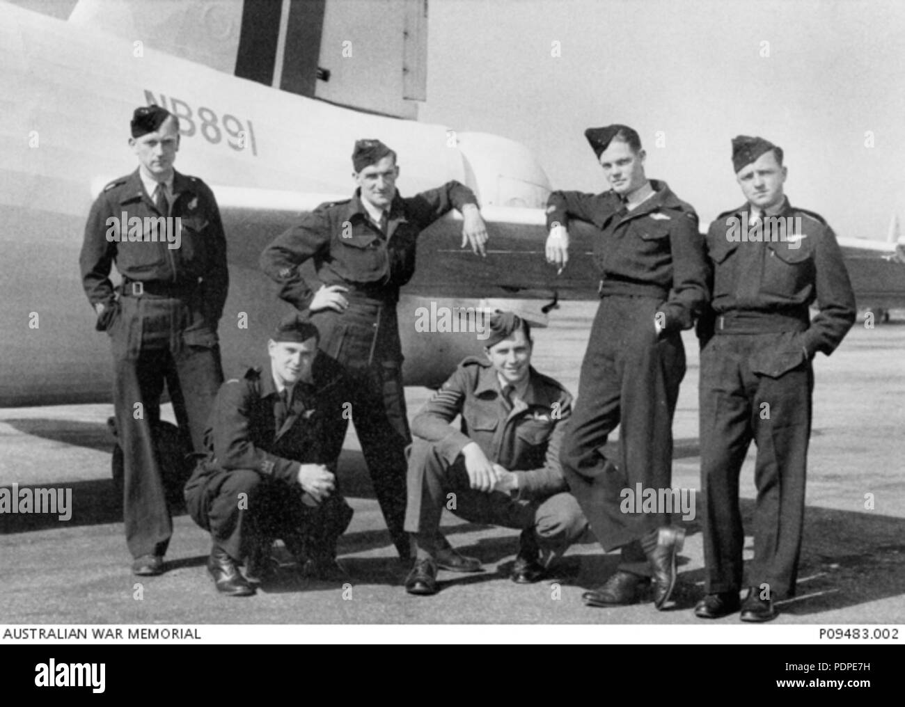 Raf wwii parachute hi-res stock photography and images - Alamy