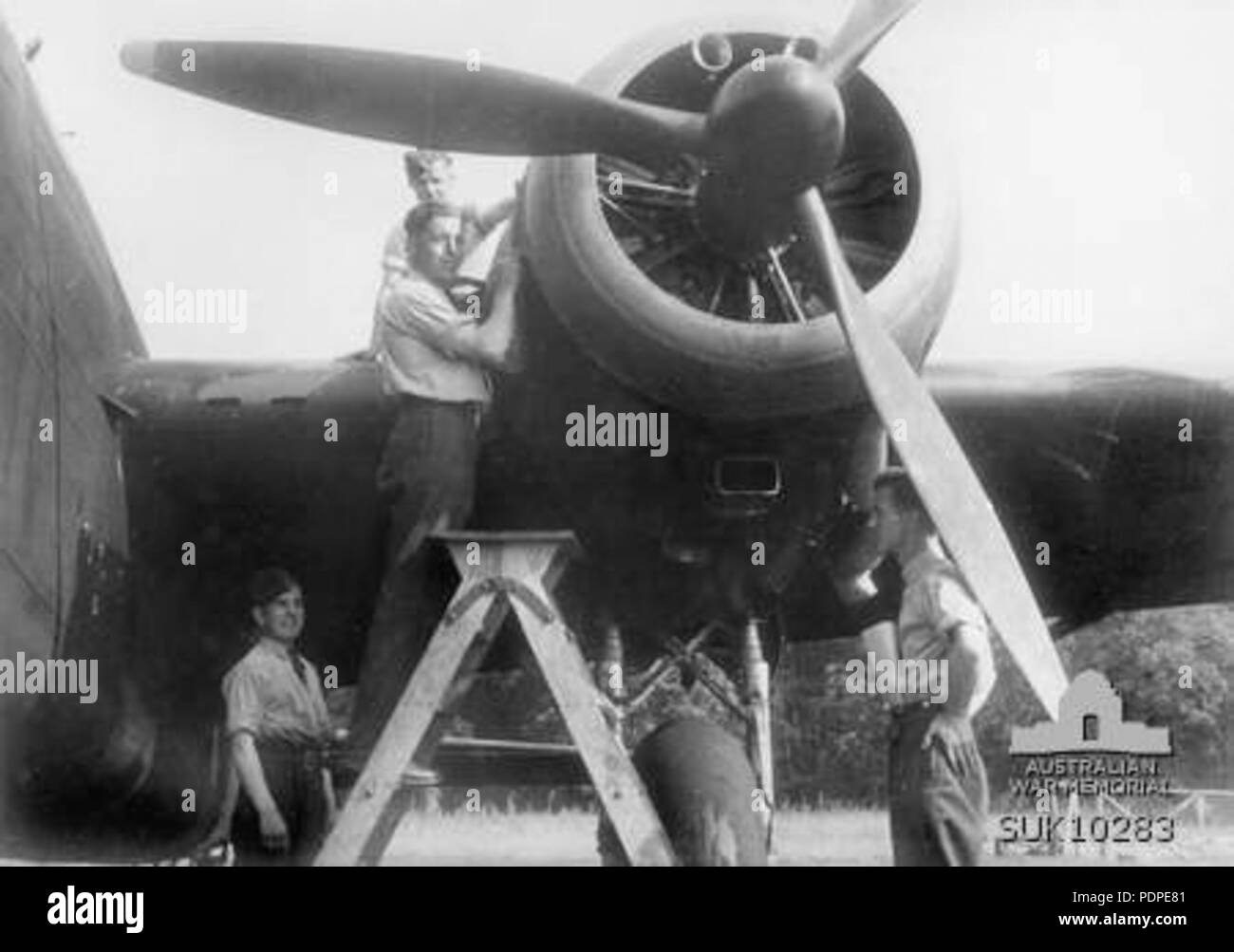 6 458 Squadron RAAF Wellington maintenance 1942 AWM SUK10283 Stock ...