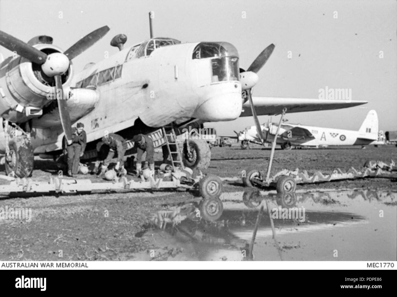 6 458 Squadron RAAF Wellington XIV in Italy Stock Photo - Alamy