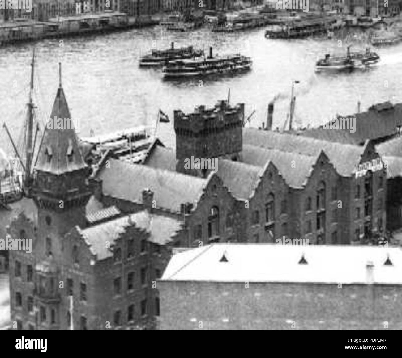 Office building headquarters Black and White Stock Photos & Images - Alamy