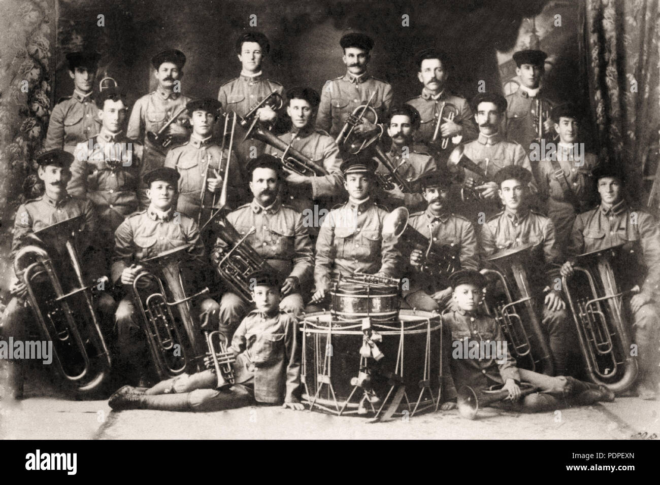 1911 musical culture hi-res stock photography and images - Alamy