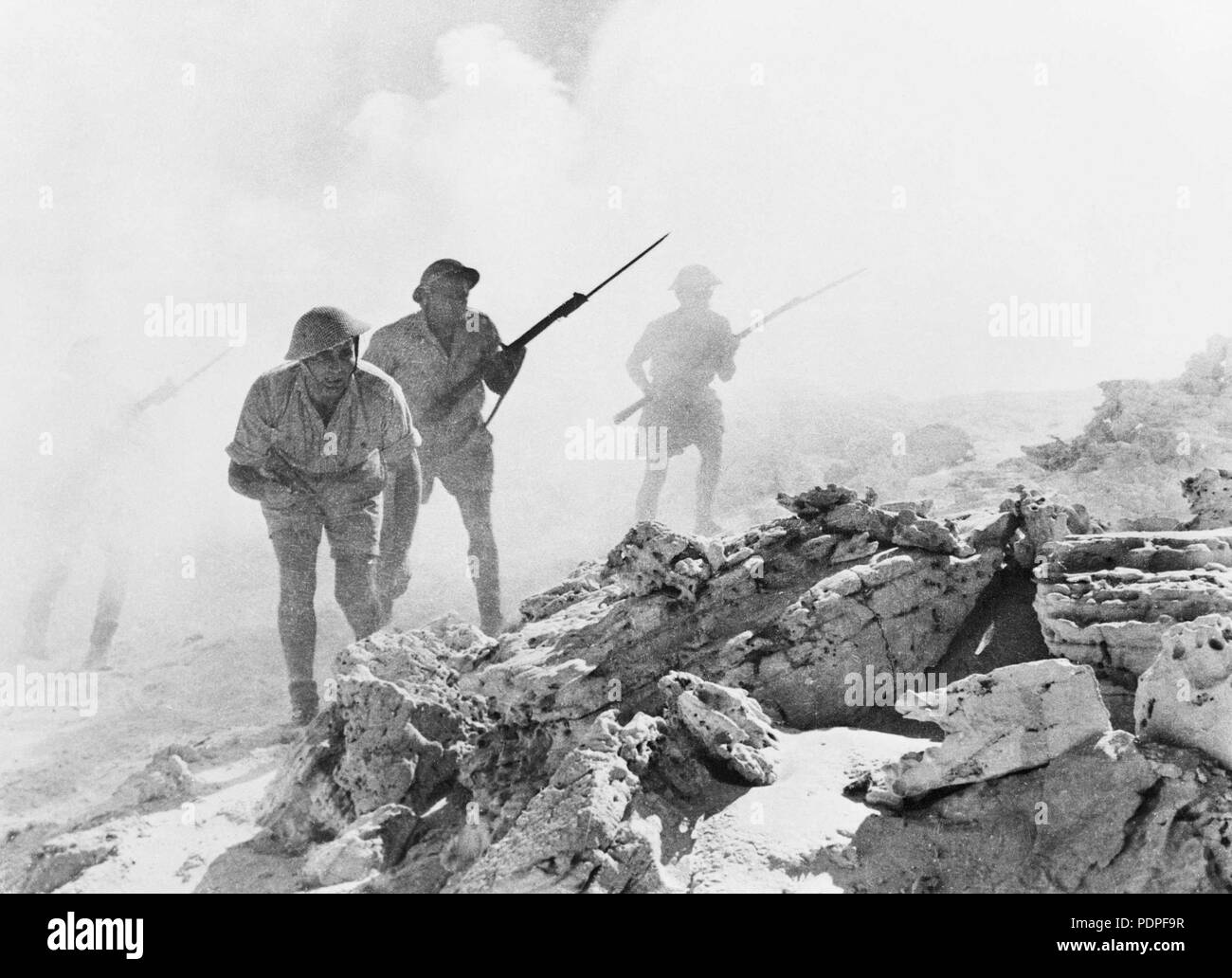 1942 infantry artillery troops advance hi-res stock photography and ...