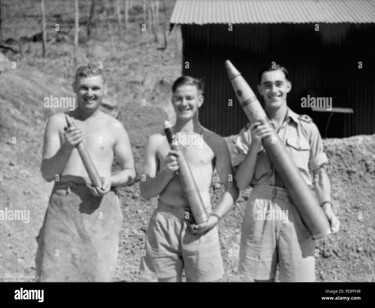 Australian soldier ww2 Black and White Stock Photos & Images - Alamy