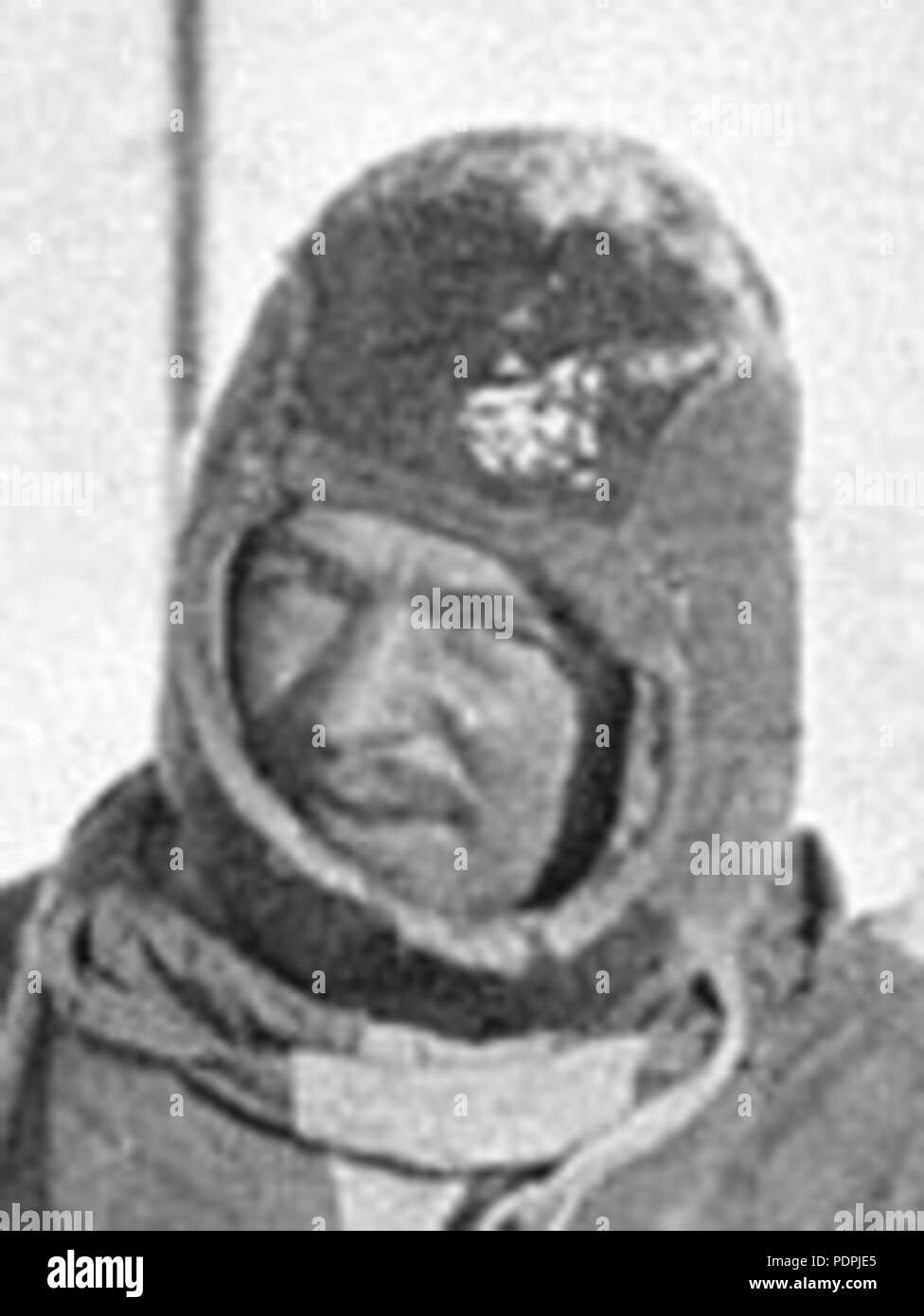 Frank hurley hi-res stock photography and images - Alamy