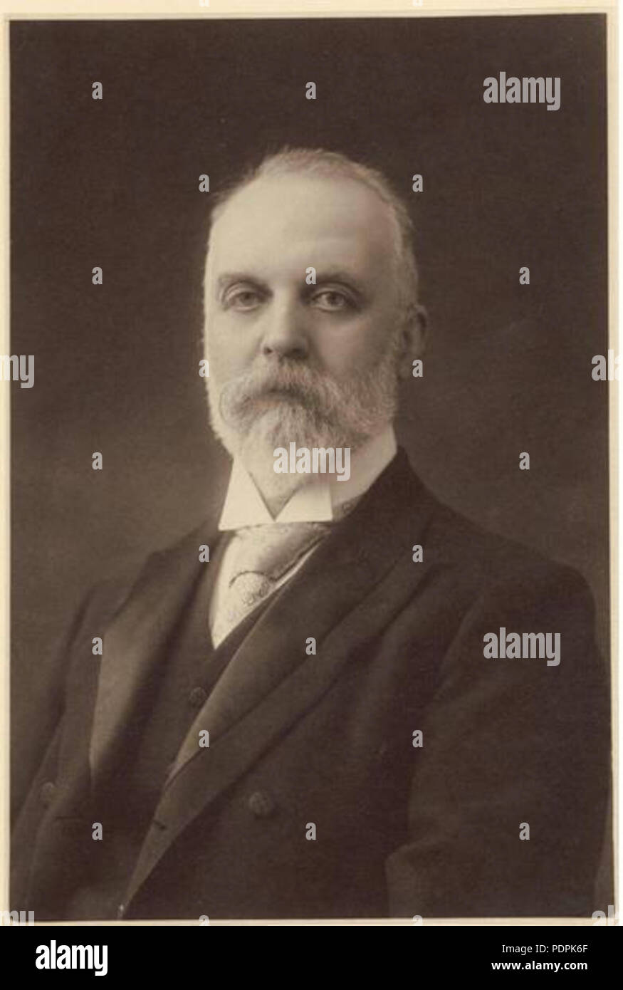 Robert harper hi-res stock photography and images - Alamy