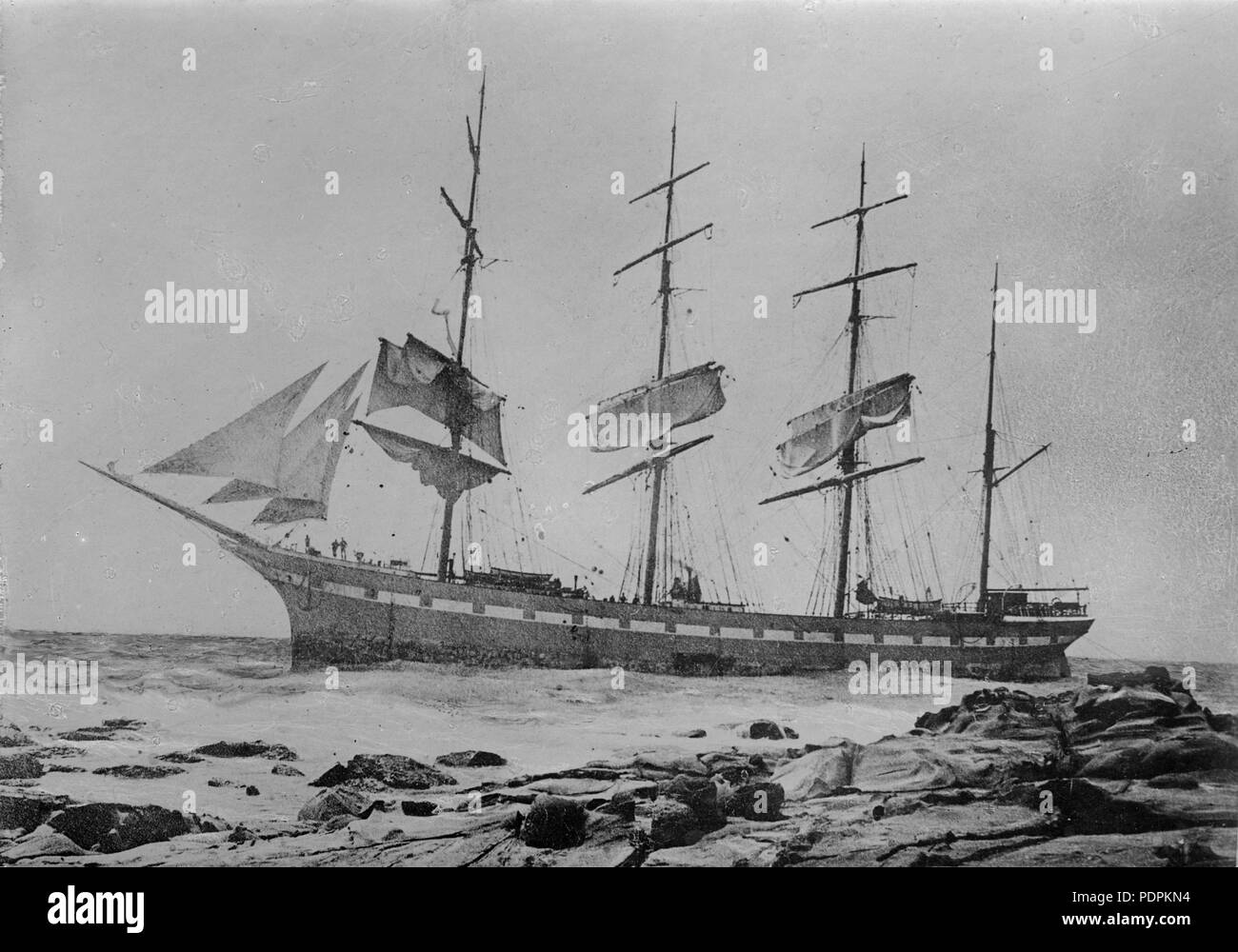 Hinemoa hi-res stock photography and images - Alamy