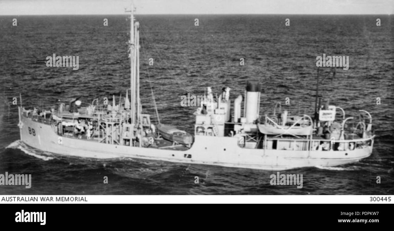 57 HMAS Bombo Stock Photo - Alamy