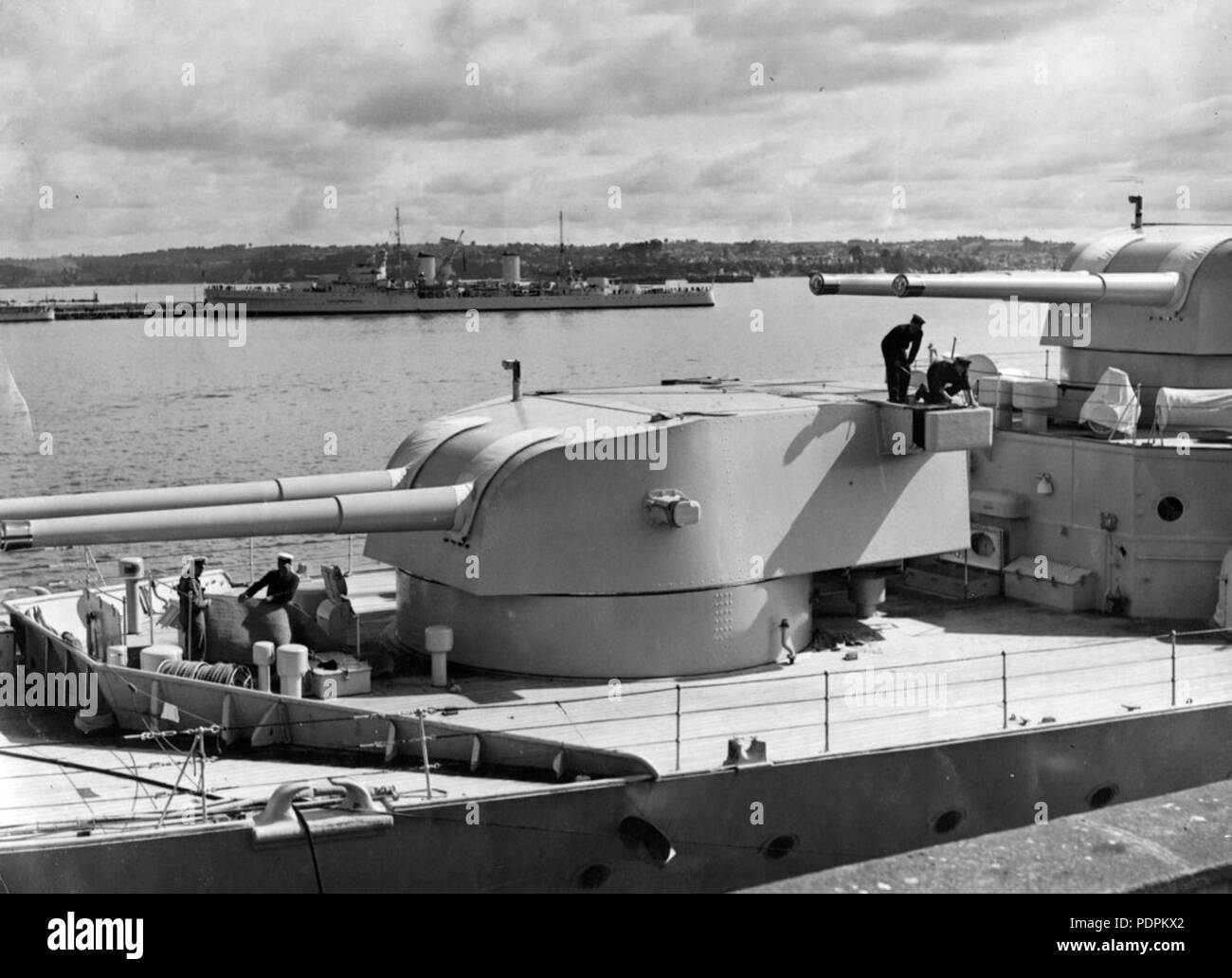 Gun turrets hi-res stock photography and images - Alamy