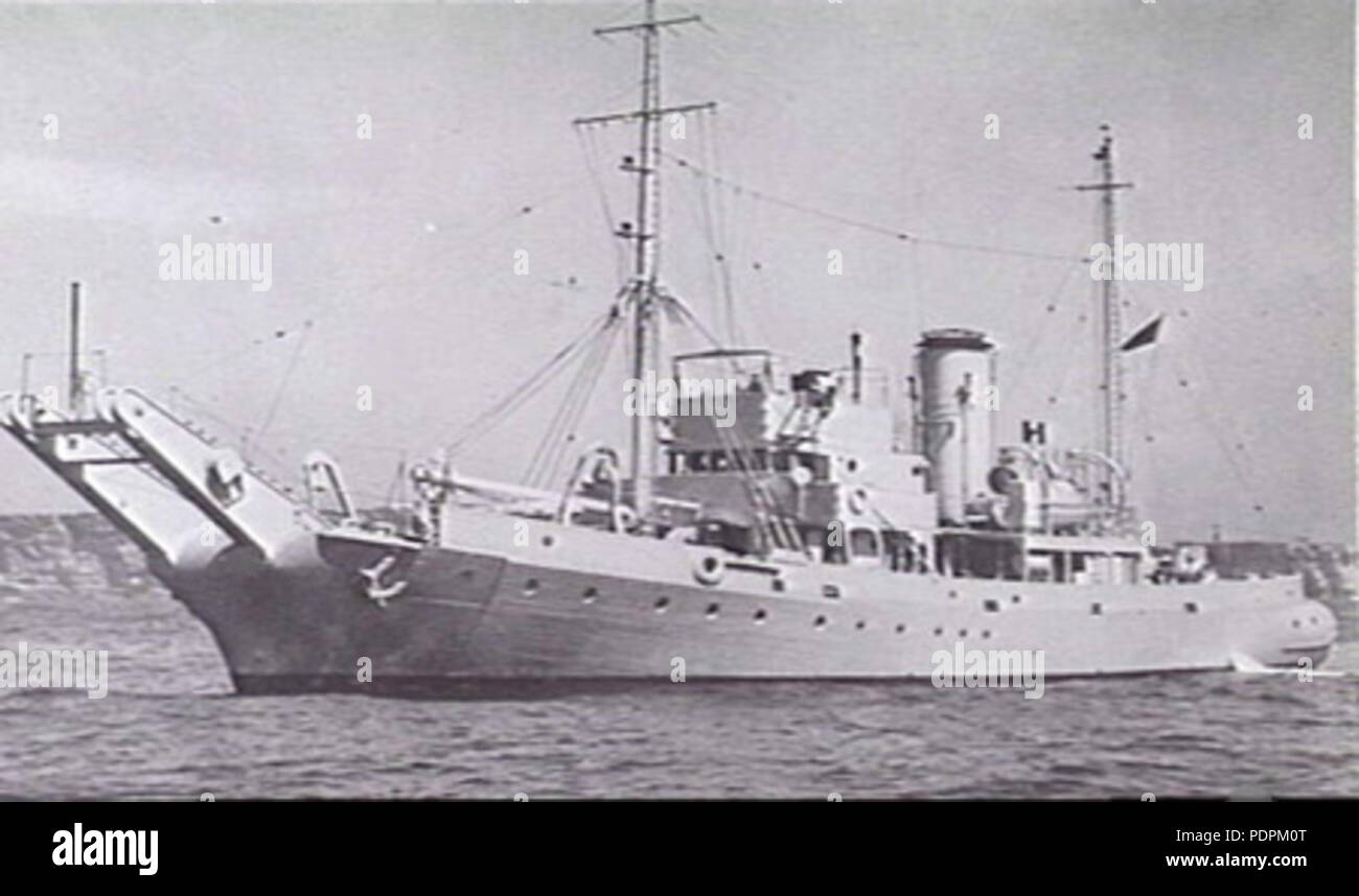 Hmas kangaroo hi-res stock photography and images - Alamy