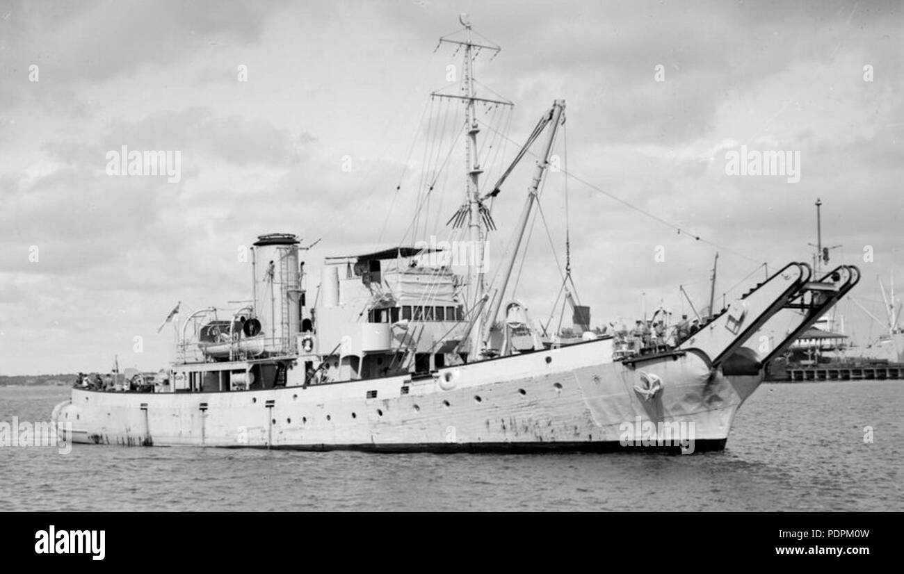 Hmas kangaroo hi-res stock photography and images - Alamy