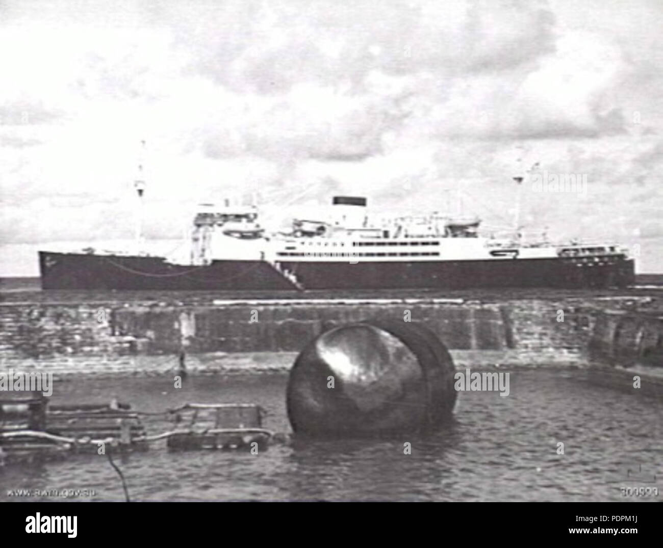 58 HMAS Manoora Nauru Stock Photo - Alamy
