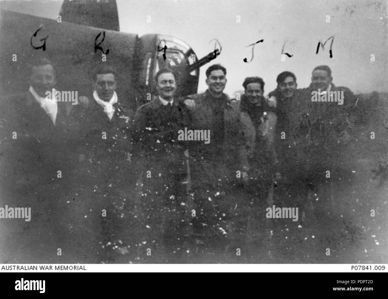 7 463 Squadron RAAF Lancaster aircrew Waddington Nov 1944 AWM P07841 ...