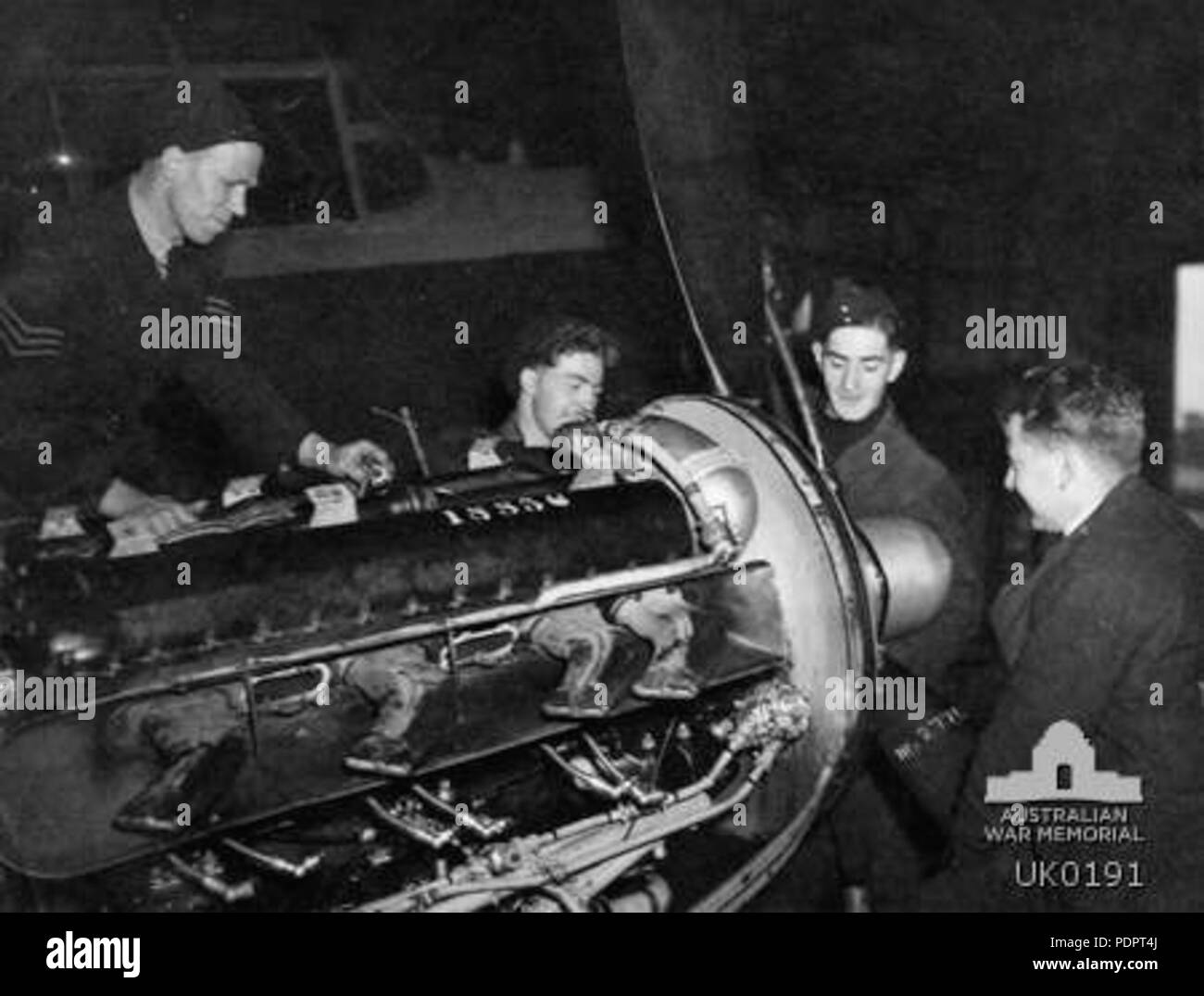 Lancaster engine hi-res stock photography and images - Alamy