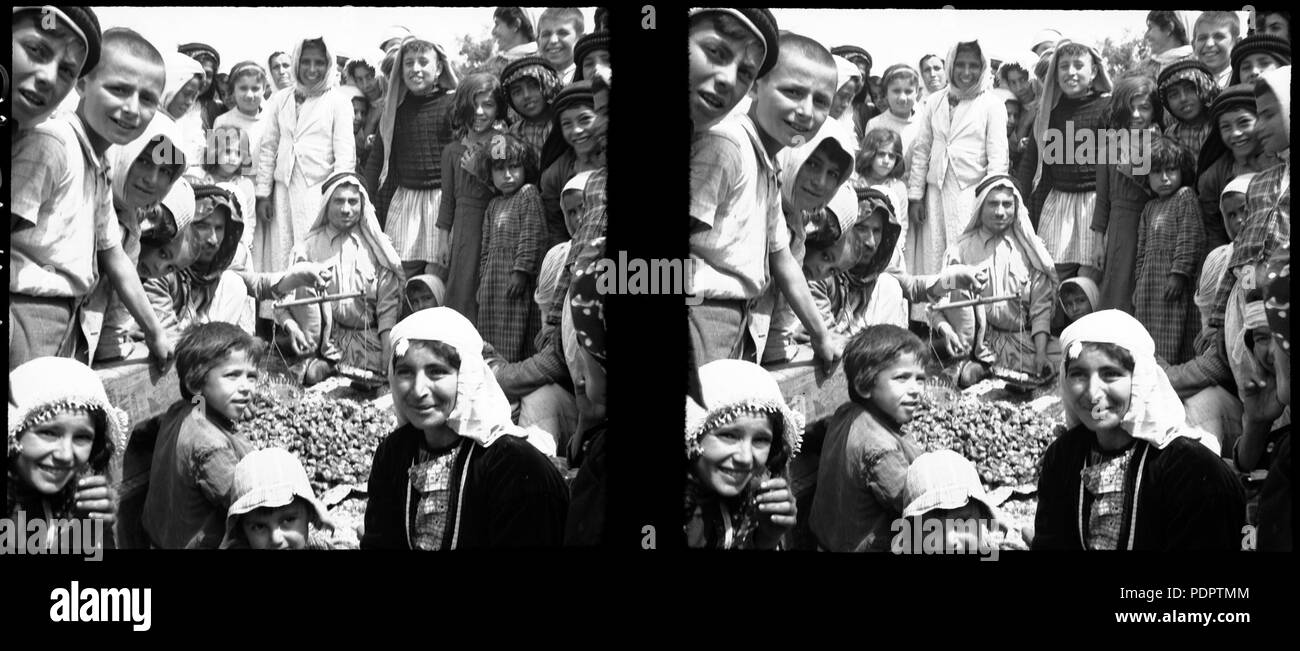 Alawite gathering hi-res stock photography and images - Alamy