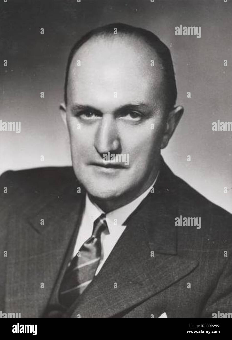 Howard beale hi-res stock photography and images - Alamy