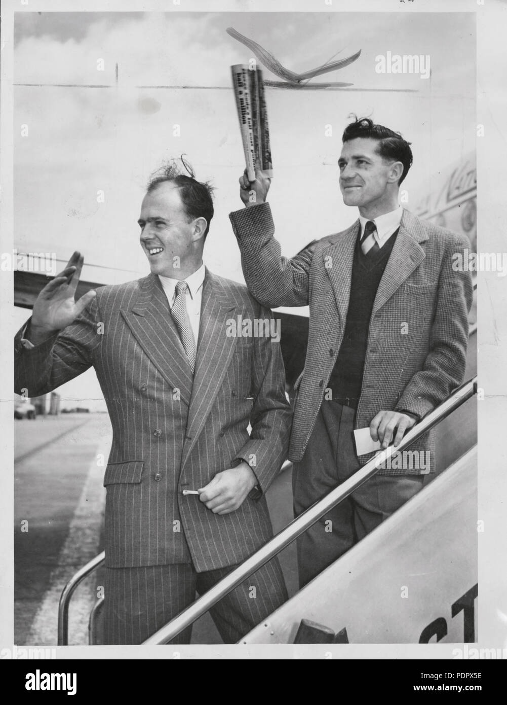 24 Bill Johnston and Neil Harvey 1951 Stock Photo - Alamy