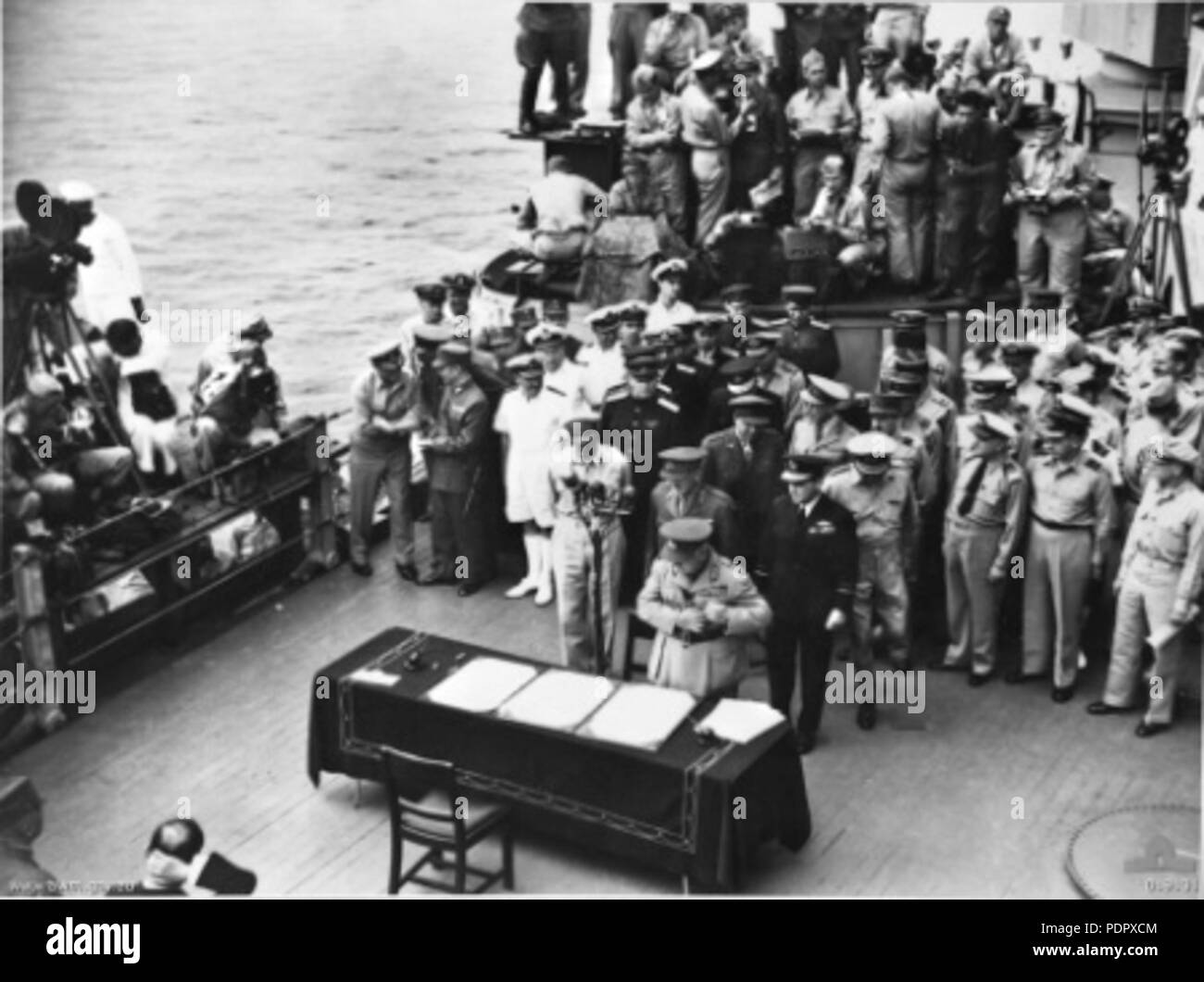 War surrender ceremony hi-res stock photography and images - Alamy