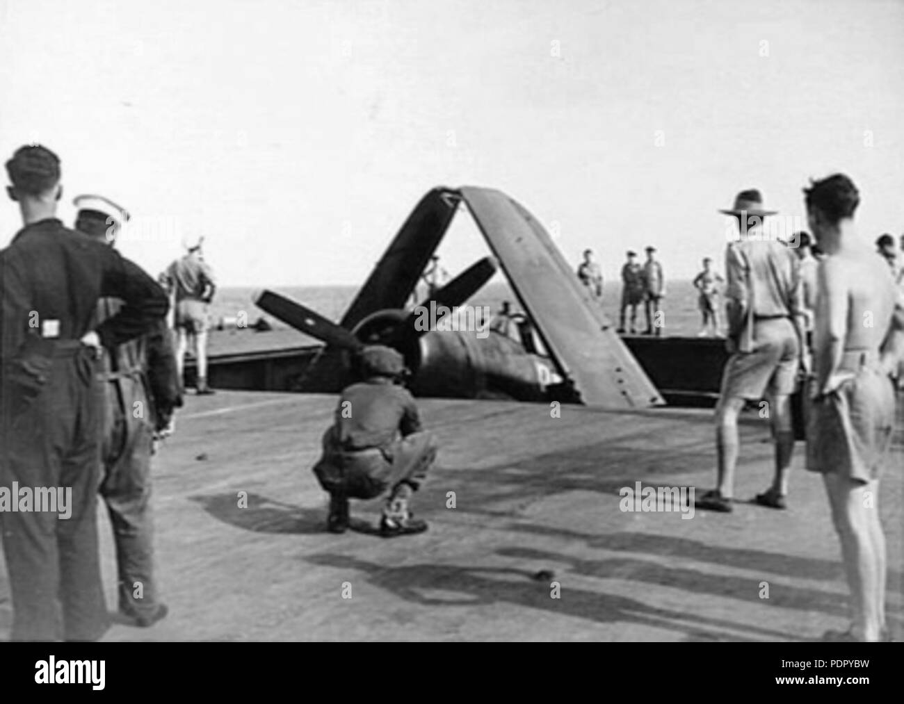 36 Corsair on HMS Glory (R62) elevator off Rabaul 1945 Stock Photo - Alamy