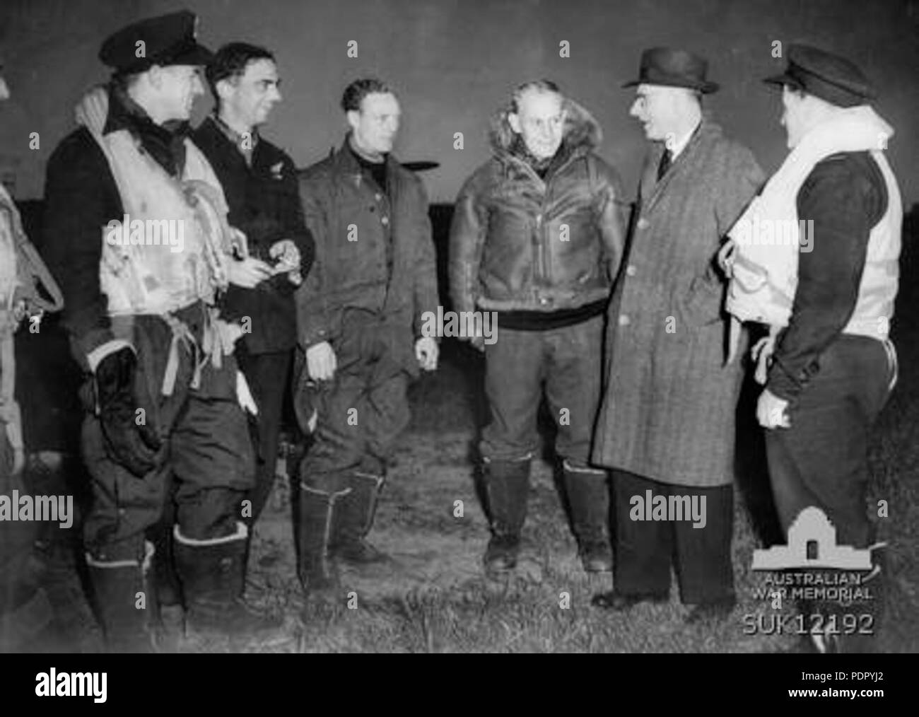 37 Curtin with 467 Squadron RAAF Lancaster aircrew Waddington May 1944 ...