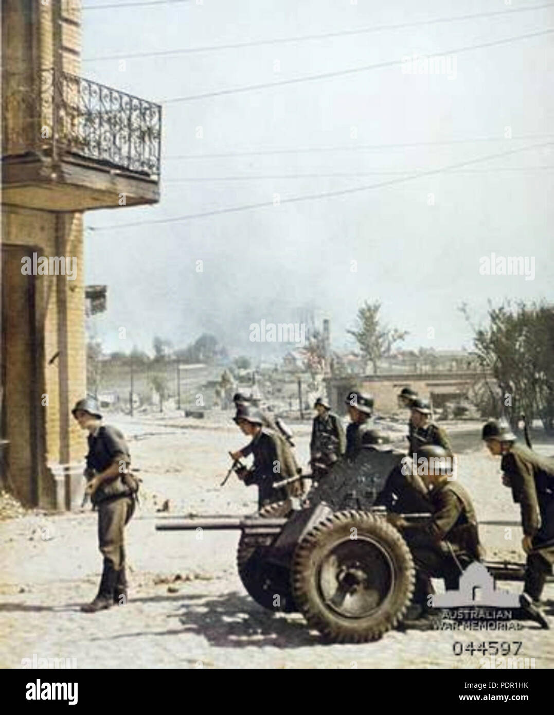 51 German soldiers with PaK 36 gun Stock Photo - Alamy