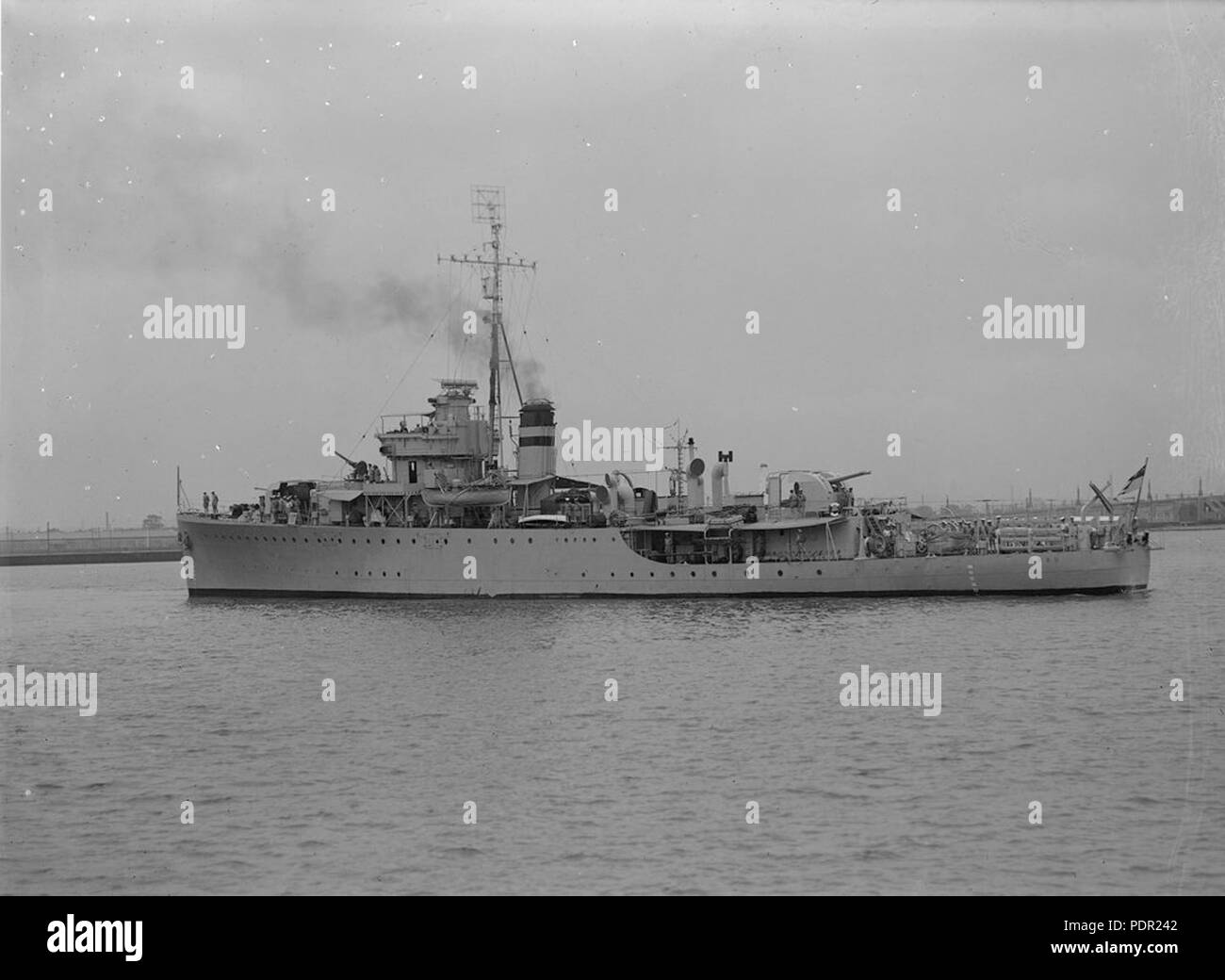 Hmas swan hi-res stock photography and images - Alamy