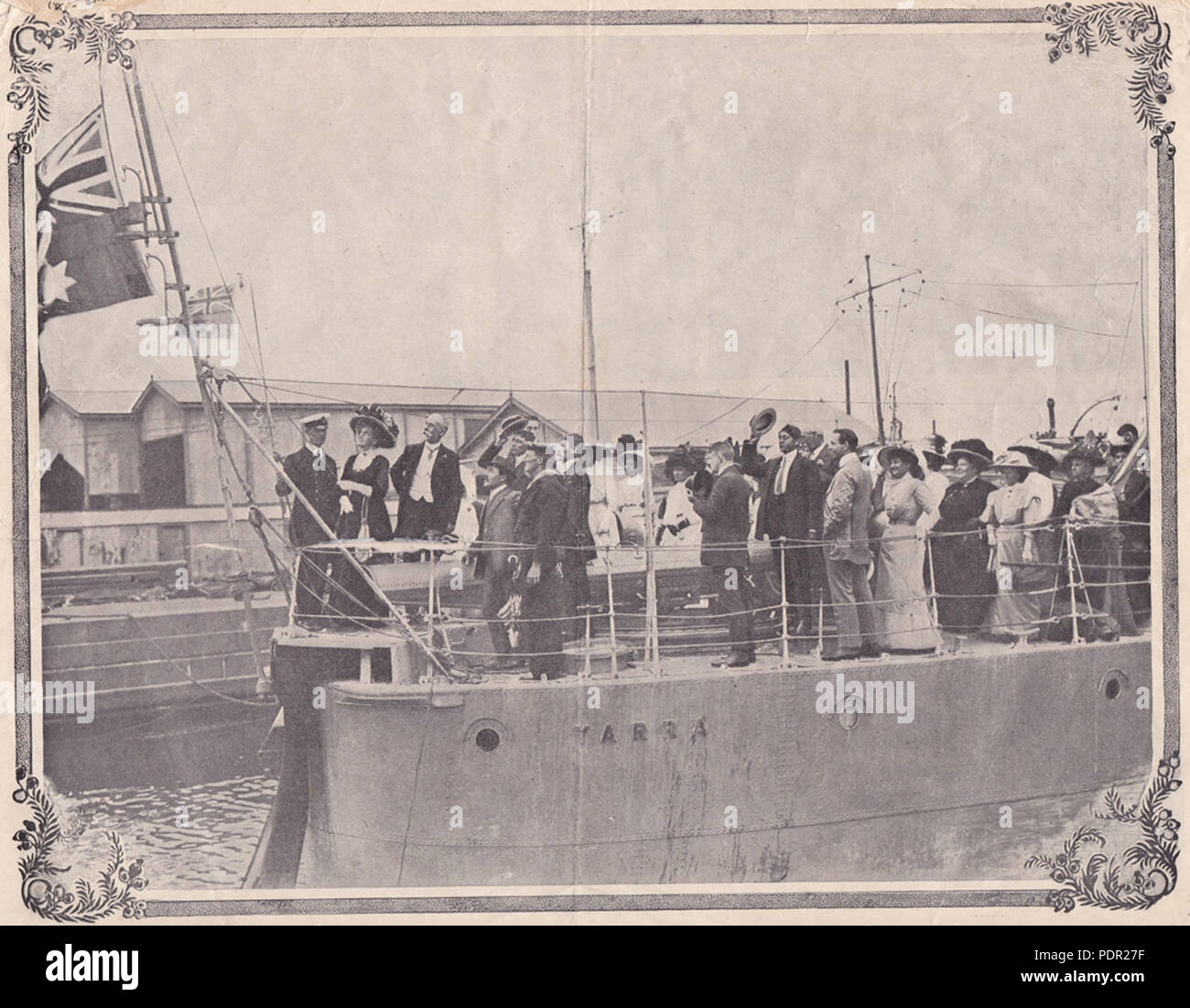 Hmas yarra hi-res stock photography and images - Alamy