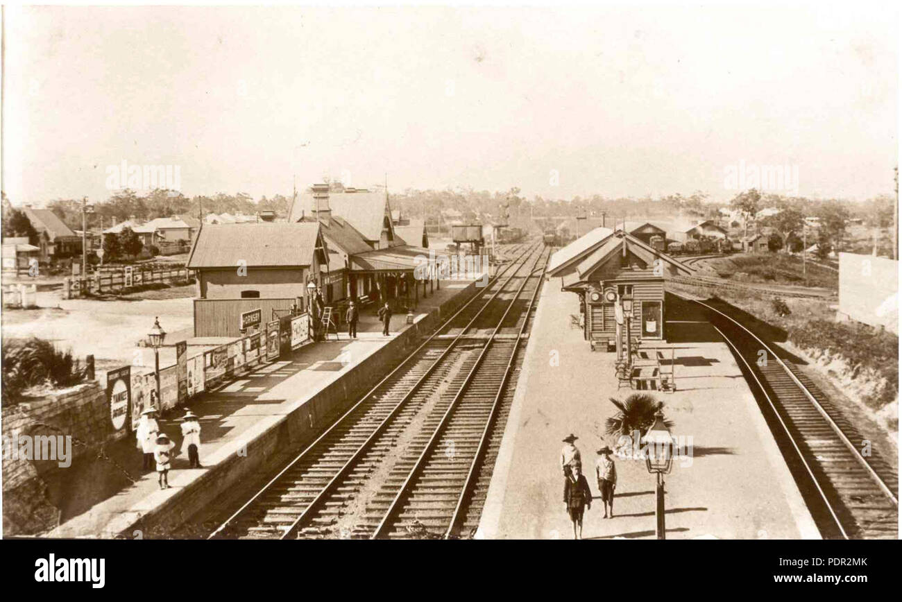 Hornsby railway station hi-res stock photography and images - Alamy