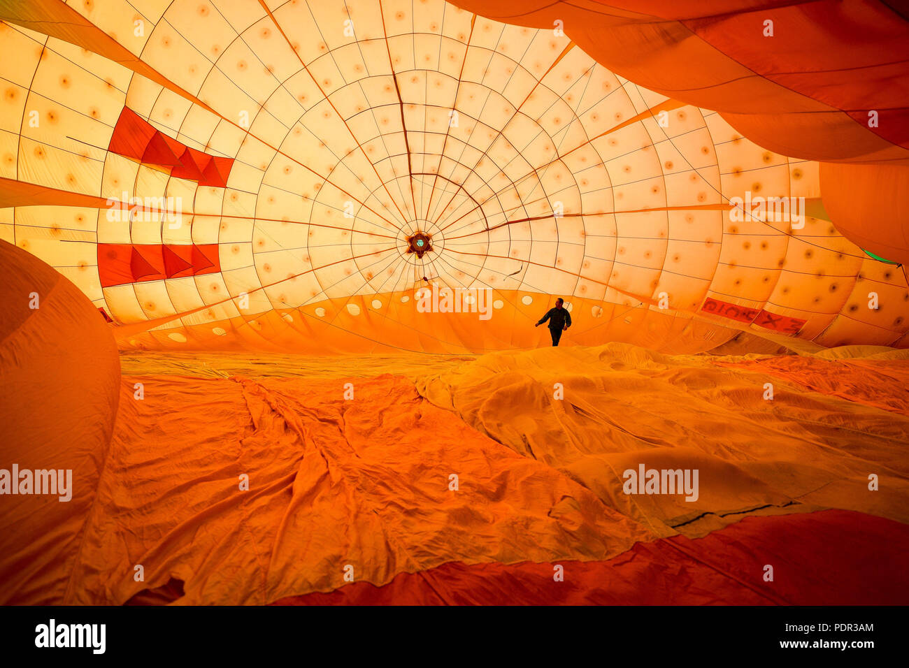 Rigging inside canopy hi-res stock photography and images - Alamy