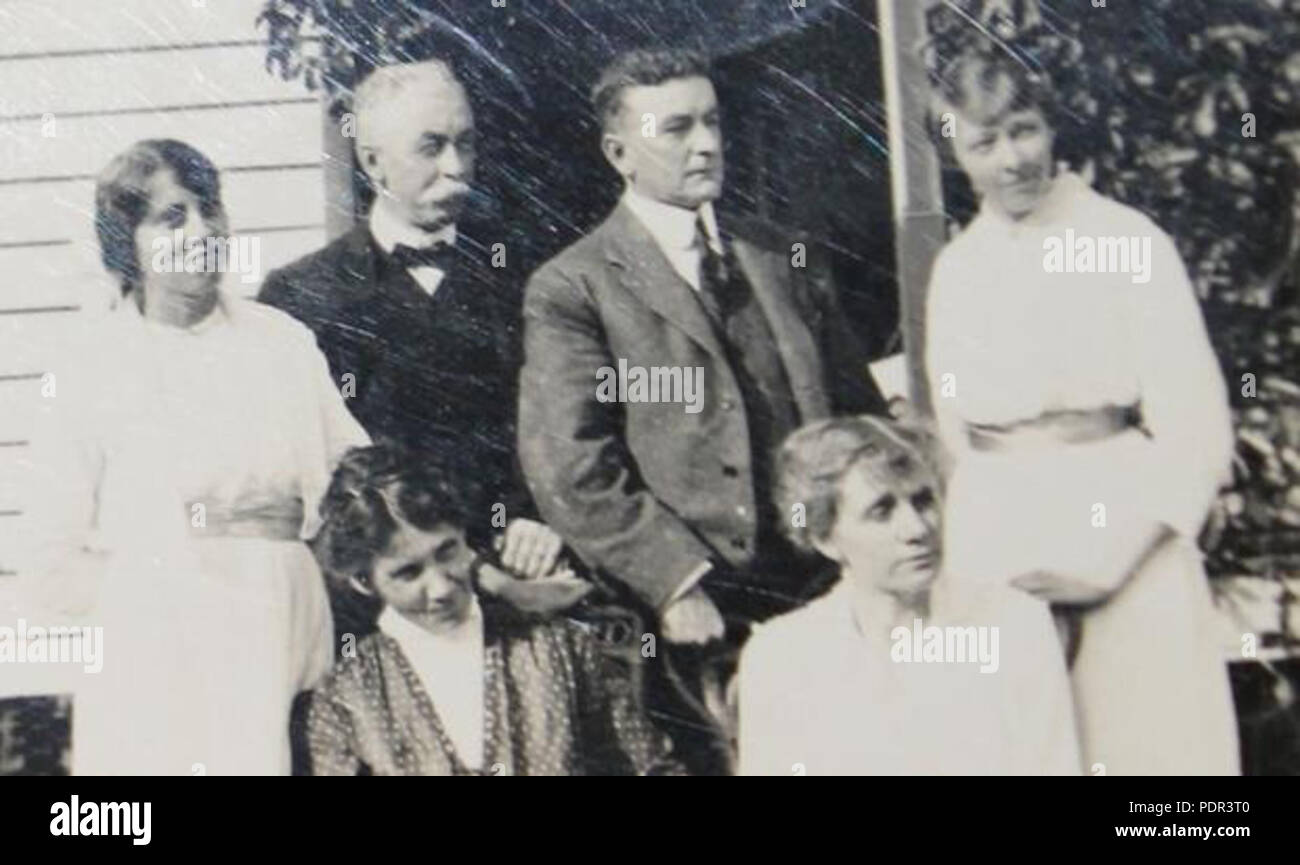 71 Jimmy Aitken and family, circa 1920 Stock Photo - Alamy