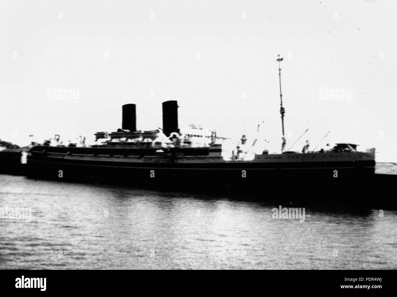 86 StateLibQld 1 167835 Mooltan (ship Stock Photo - Alamy
