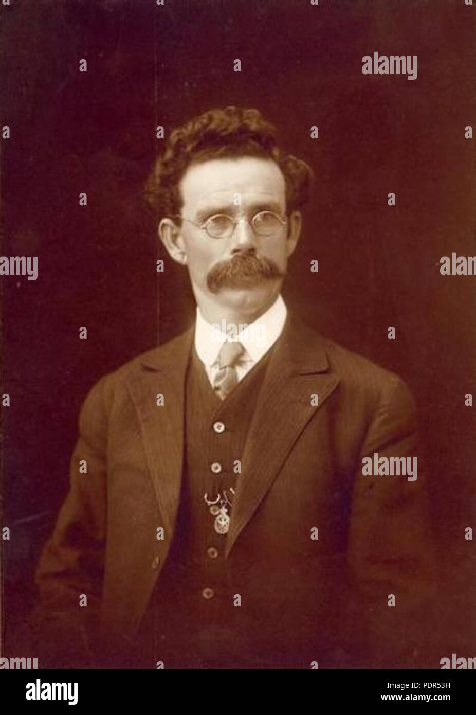 John mullan hi-res stock photography and images - Alamy