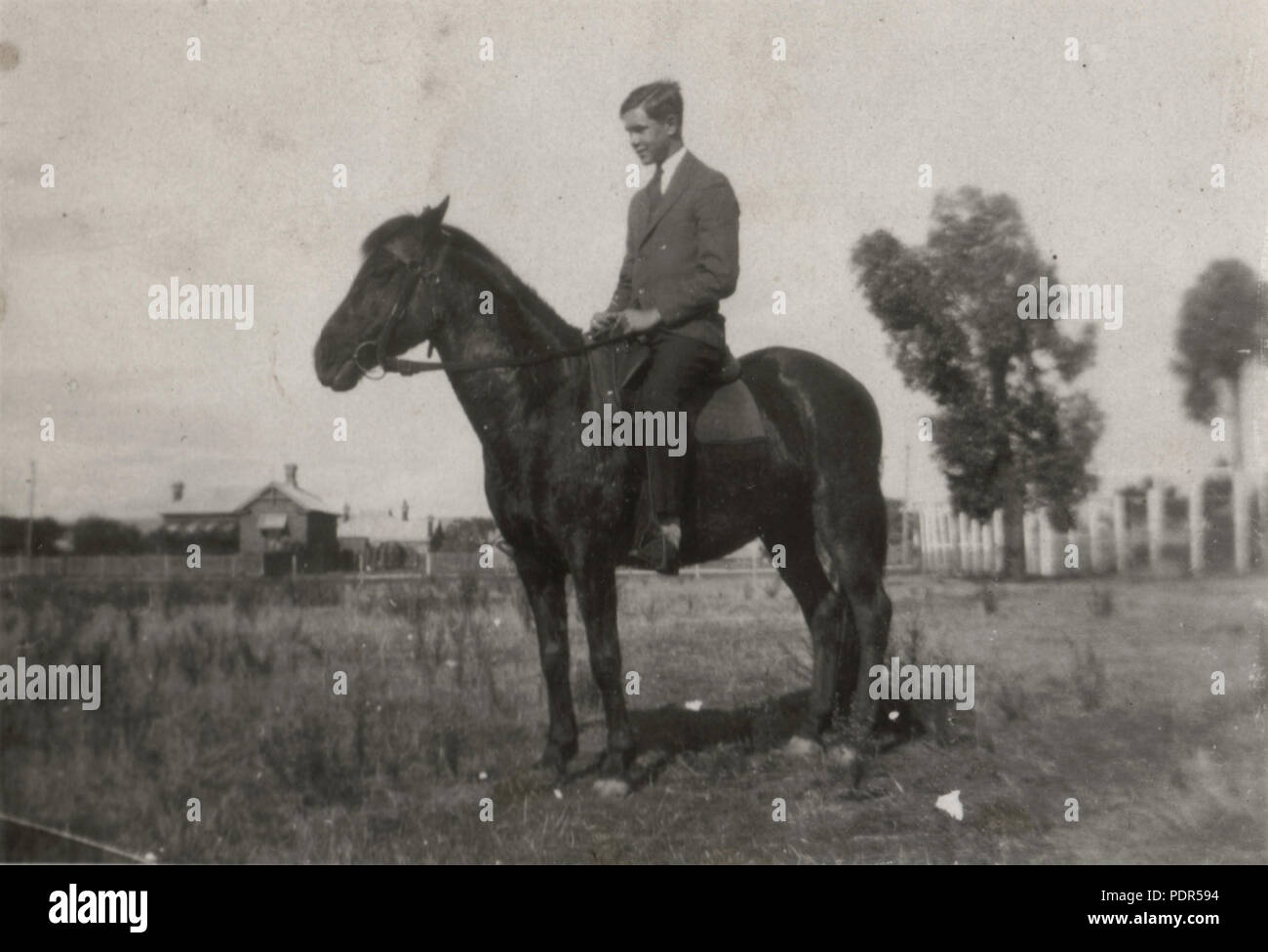Henry neil fretwell hi-res stock photography and images - Alamy