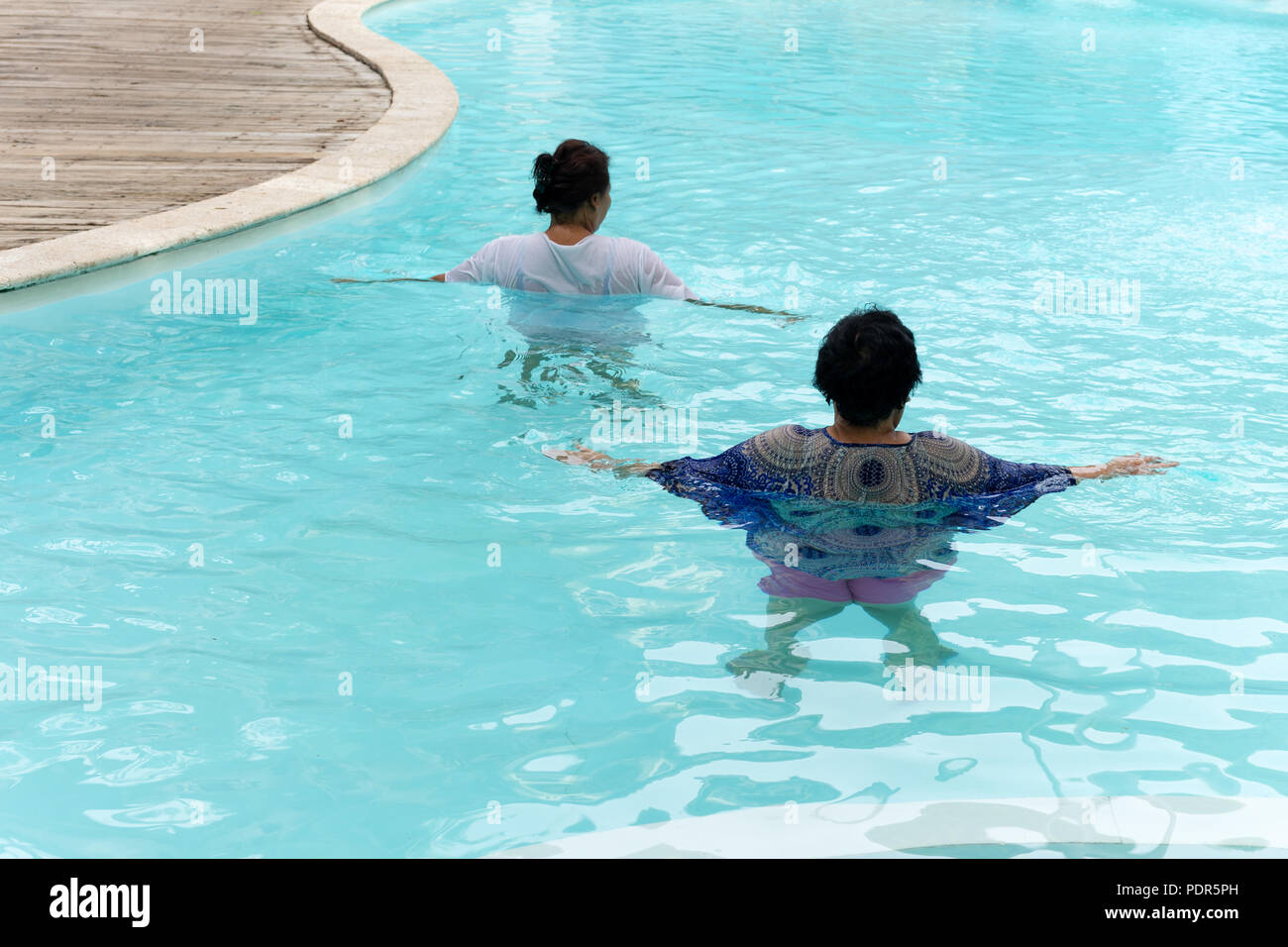Hydrotherapy exercise hi-res stock photography and images - Alamy