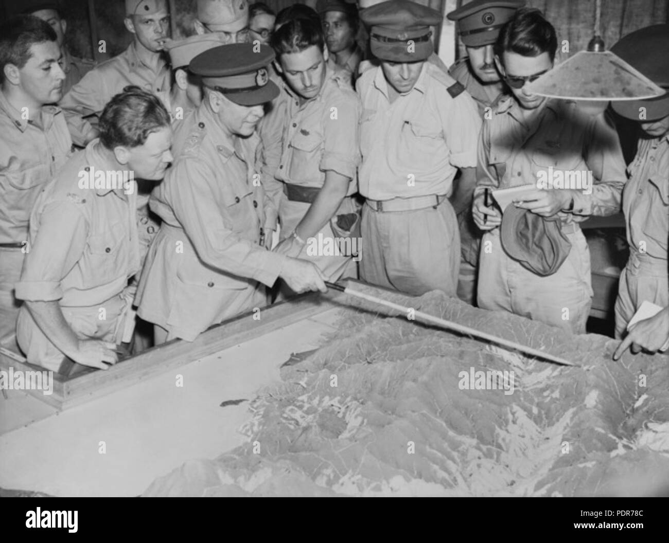 Sir thomas blamey hi-res stock photography and images - Alamy