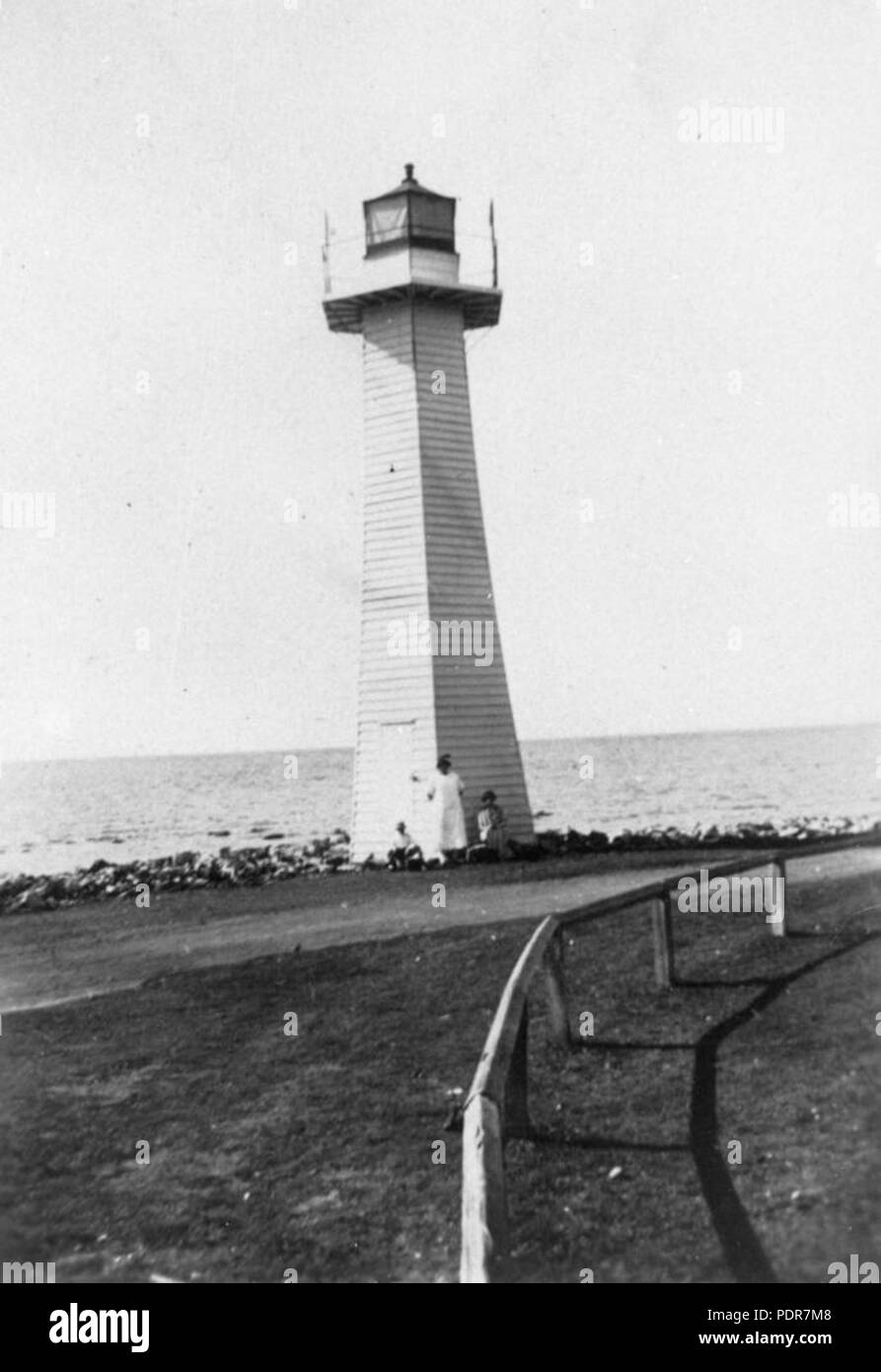 79 Lighthouse at Cleveland Point, Queensland Stock Photo - Alamy