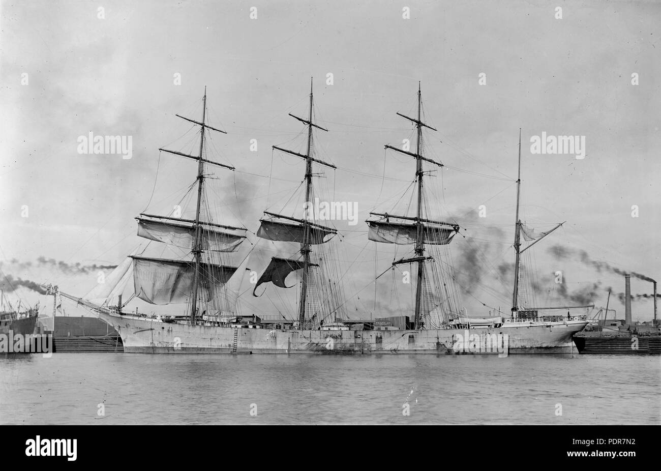 Types of ship victorian Black and White Stock Photos & Images - Alamy