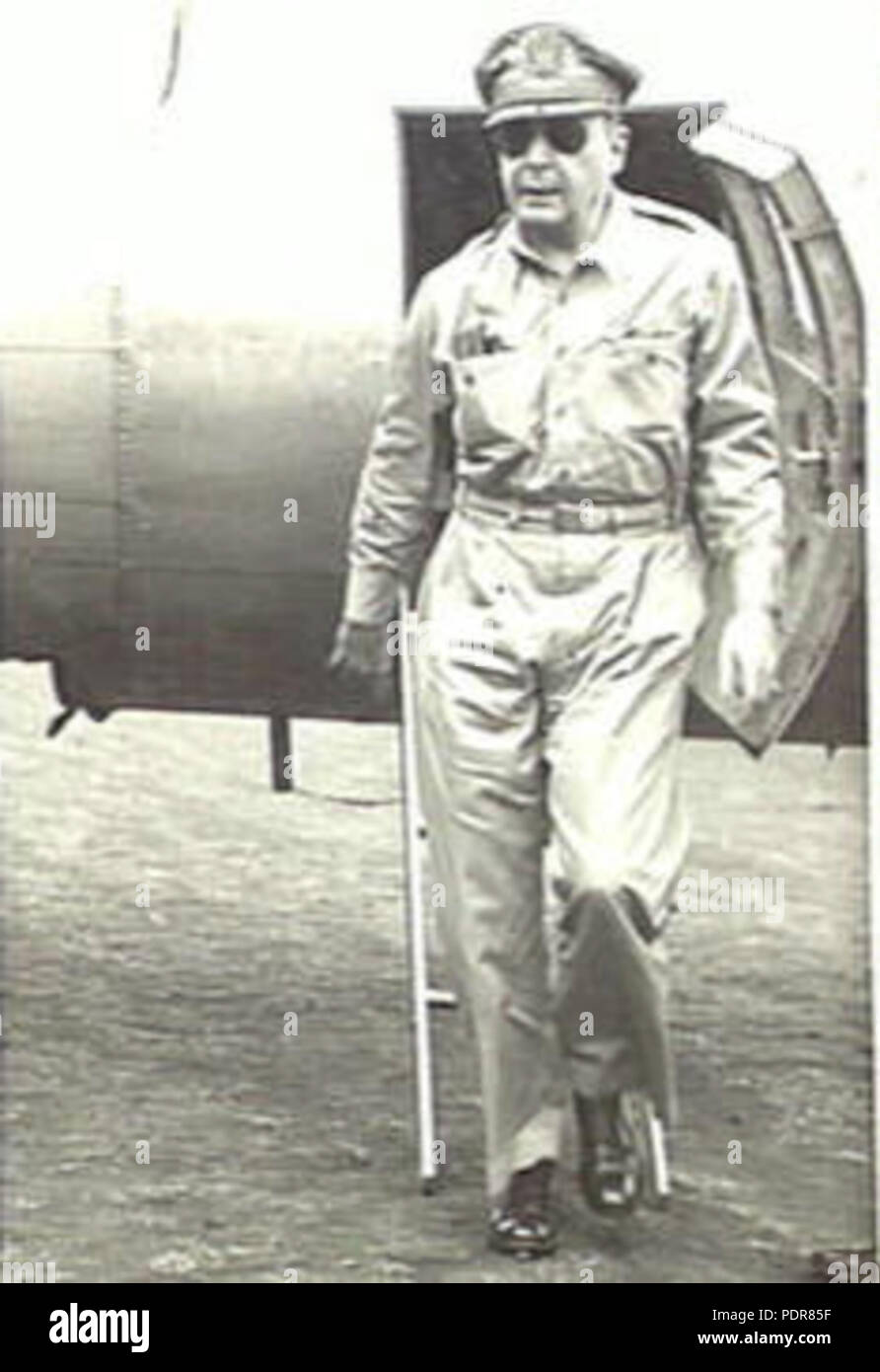 Douglas macarthur australia hi-res stock photography and images - Alamy
