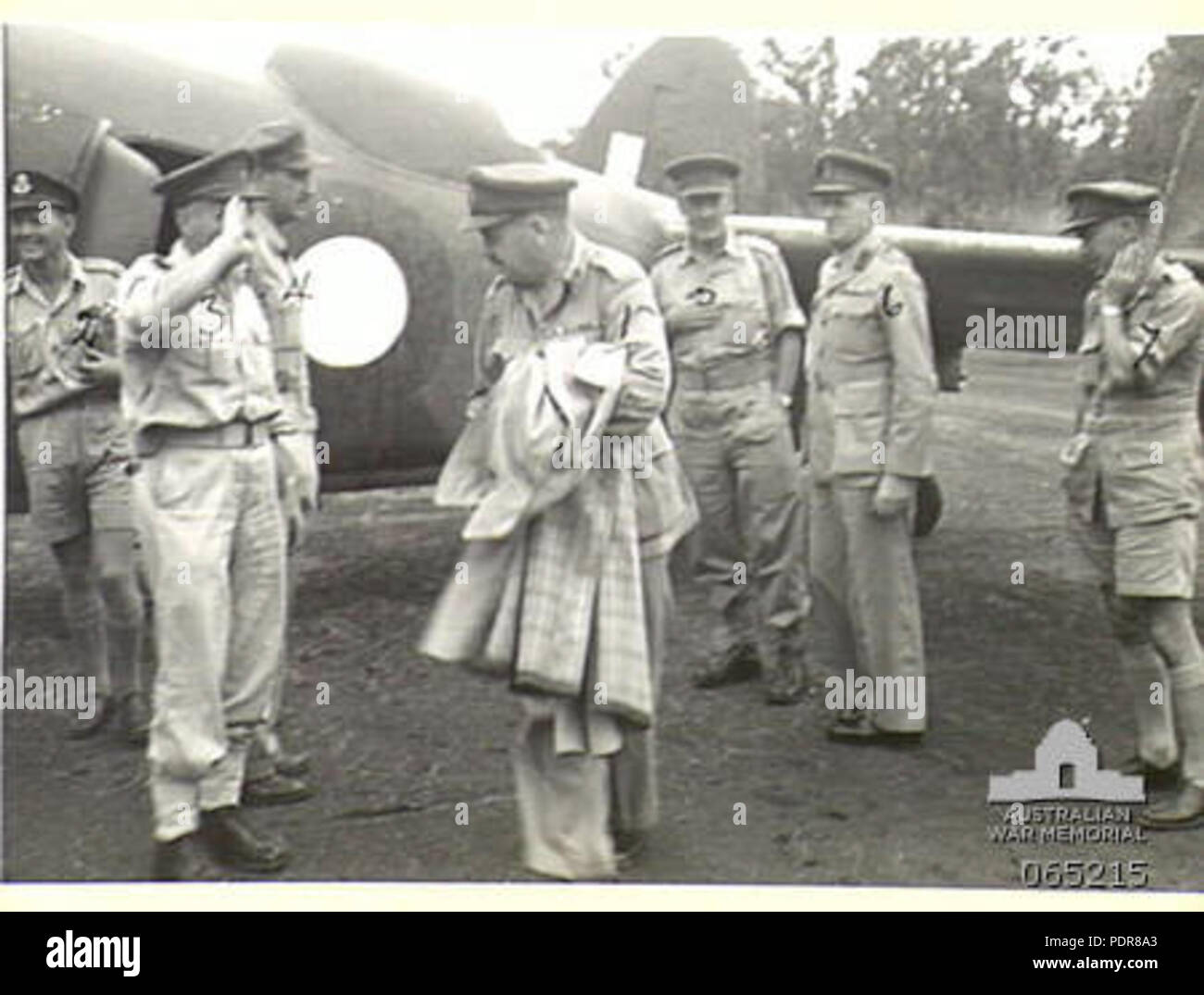 82 Major-General Chapman arrives at Mareeba March 1944 AWM 065215 Stock ...