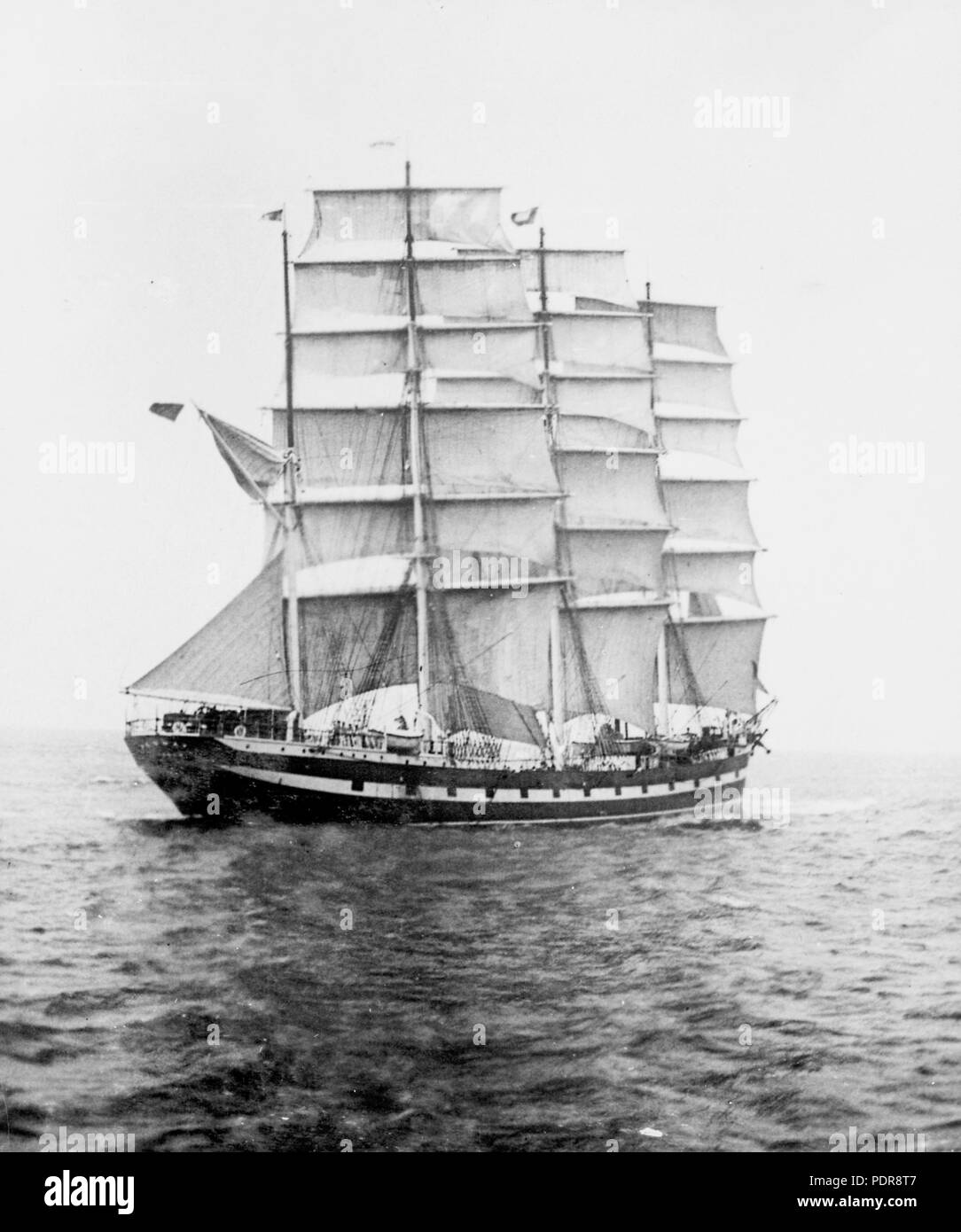 Ship builders Black and White Stock Photos & Images - Alamy