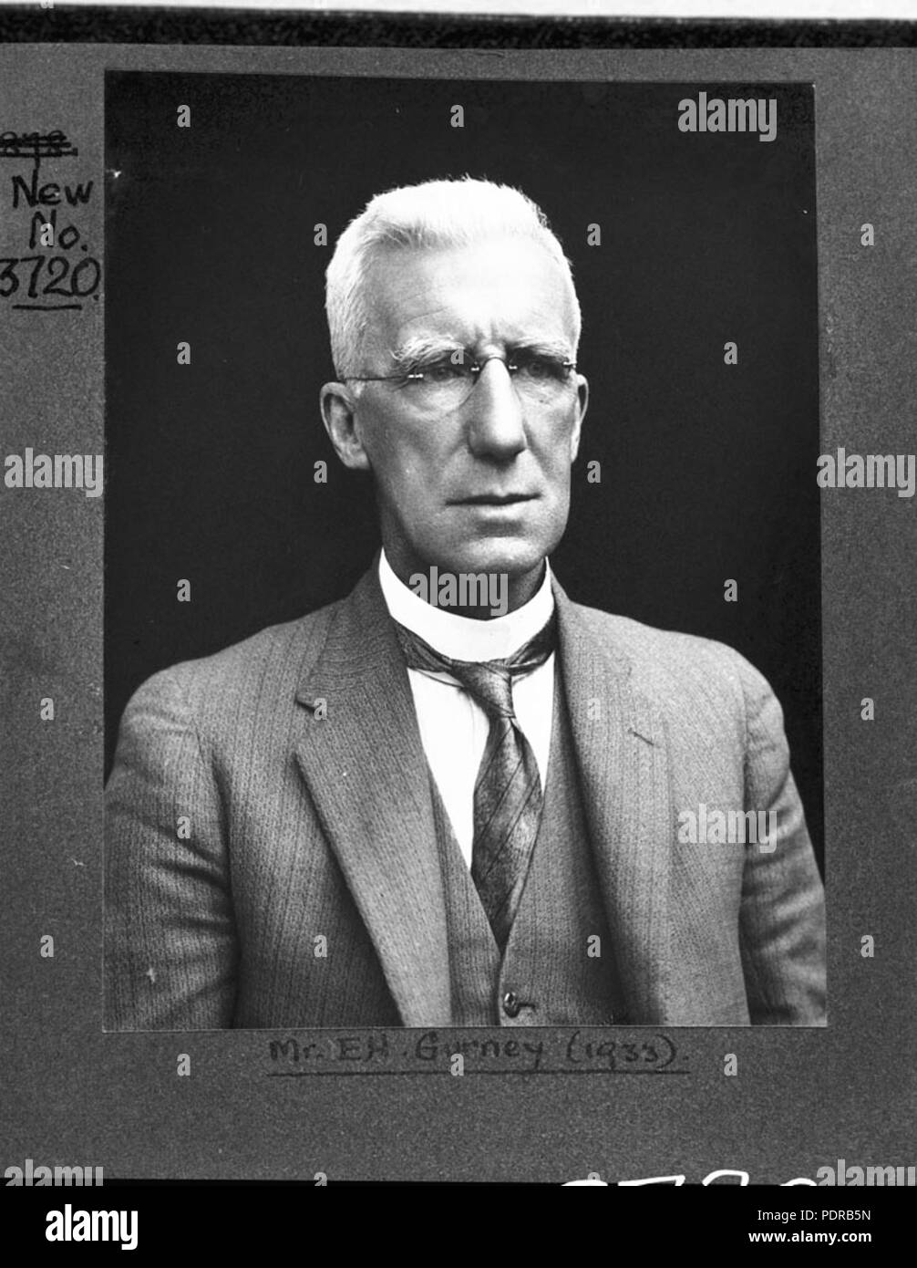 Mr analyst hi-res stock photography and images - Alamy