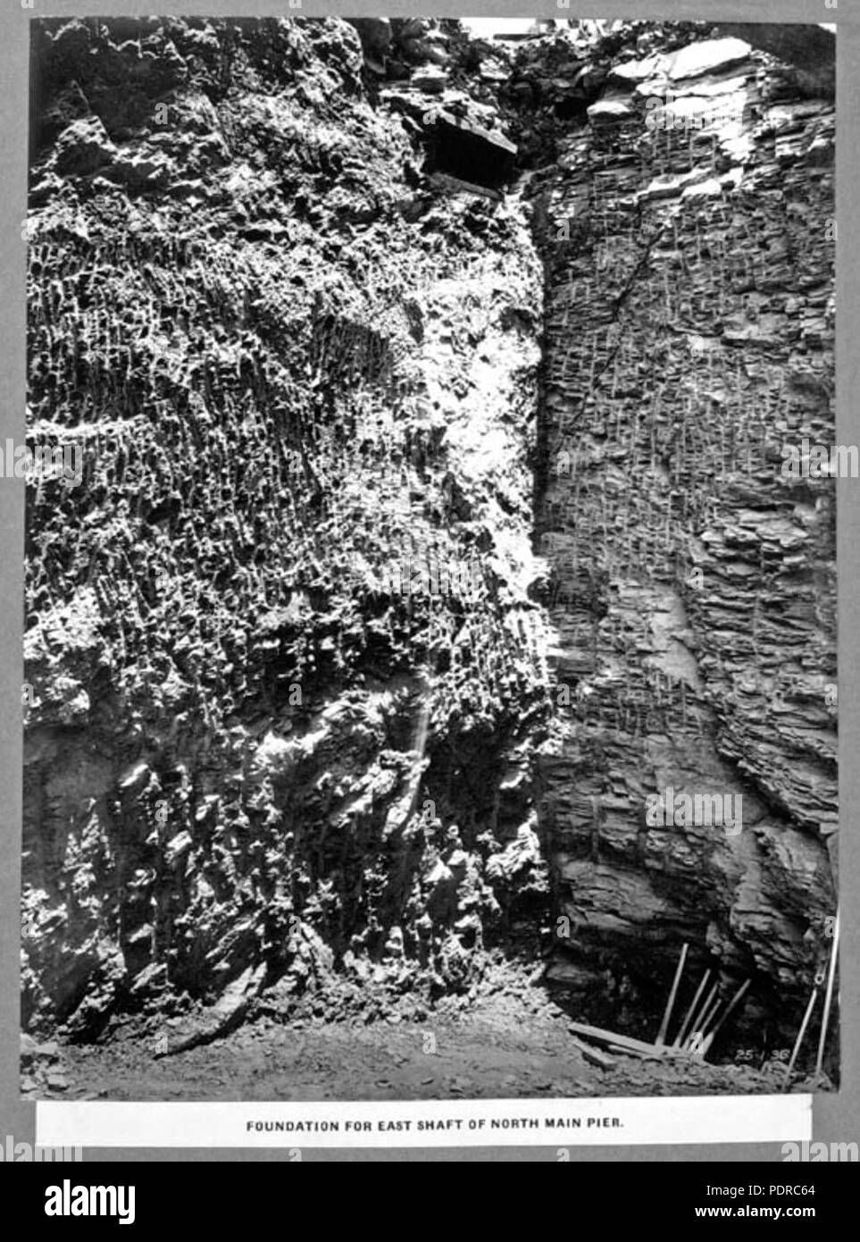 East shaft hi-res stock photography and images - Alamy