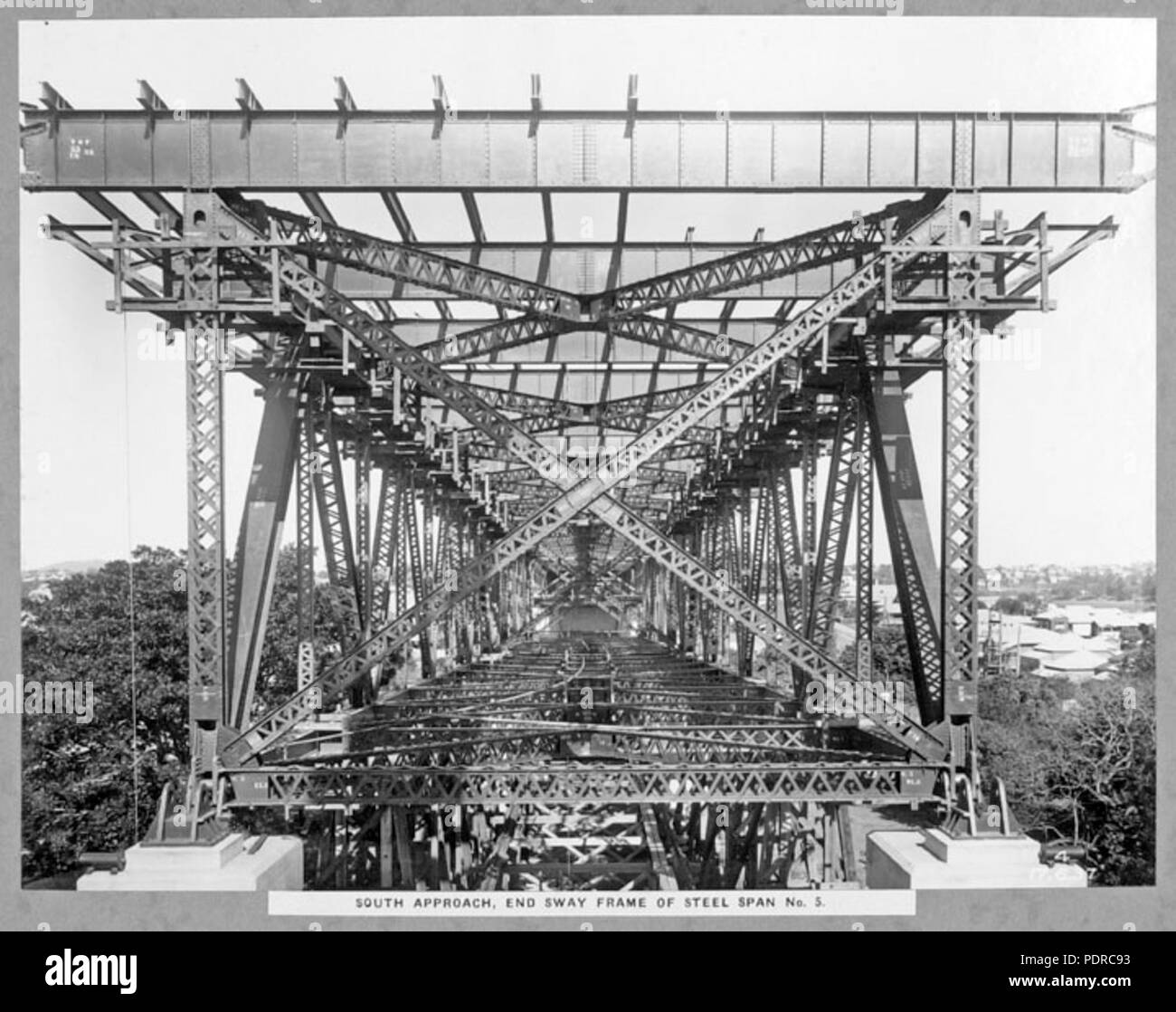 Approach end Black and White Stock Photos & Images - Alamy