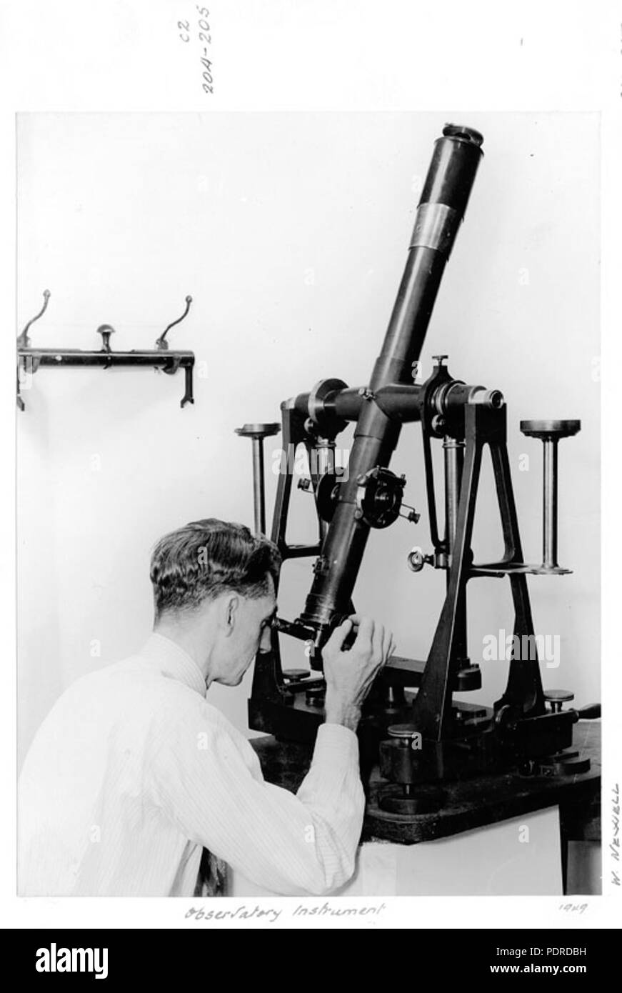 Observatory instrument hi-res stock photography and images - Alamy